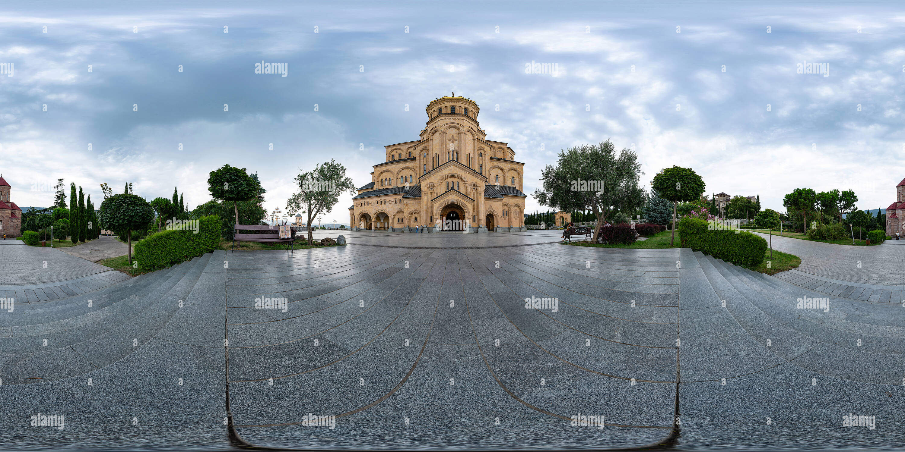 360° view of Holy Trinity Cathedral Or Sameba - Alamy
