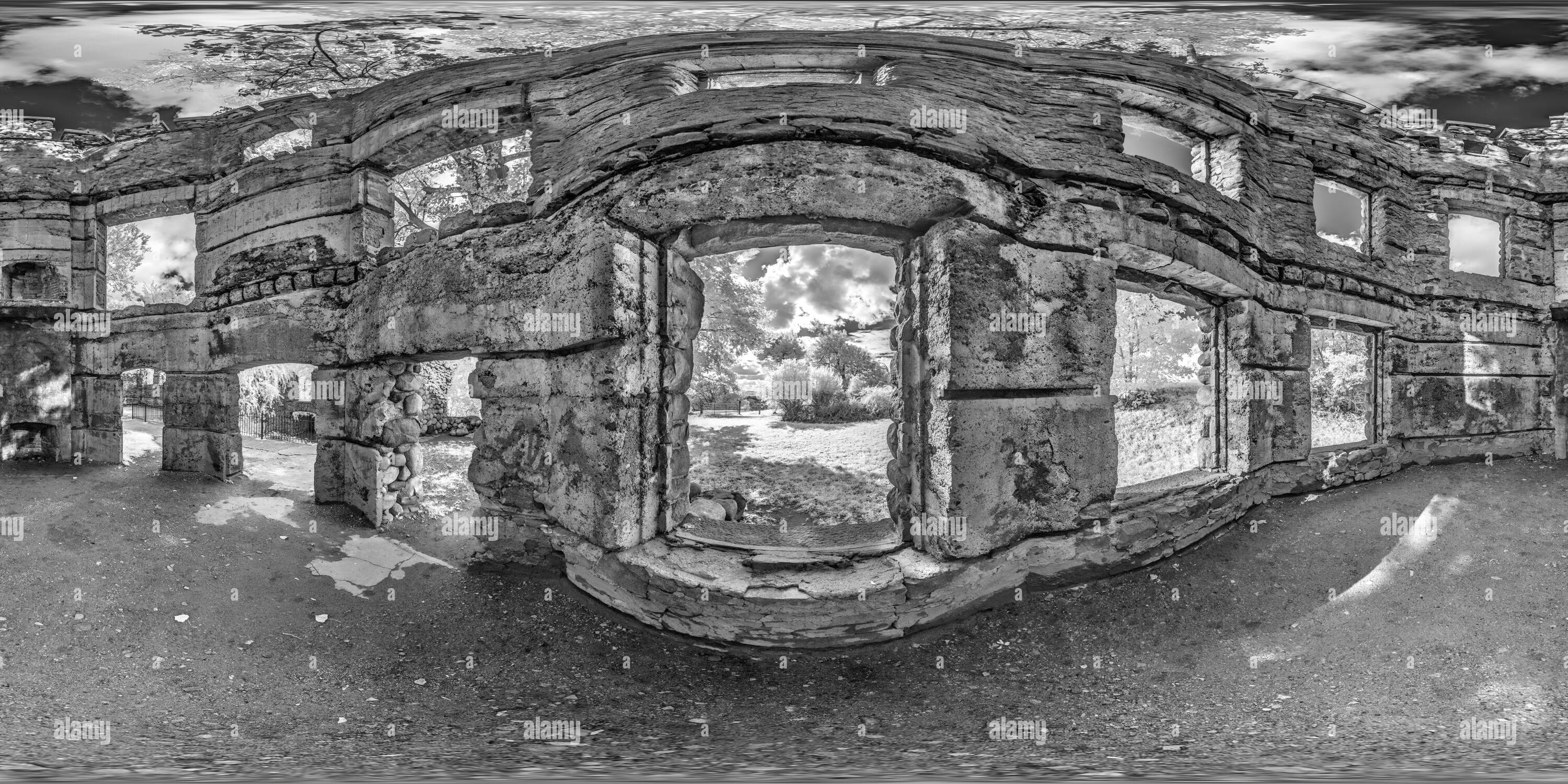 360° view of Bancroft's Castle Infrared Two - Alamy