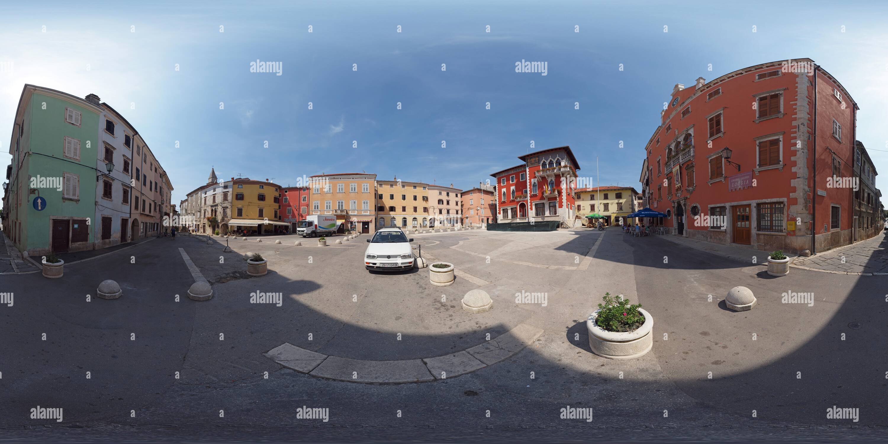 360° view of Main square Vodnjan - Alamy