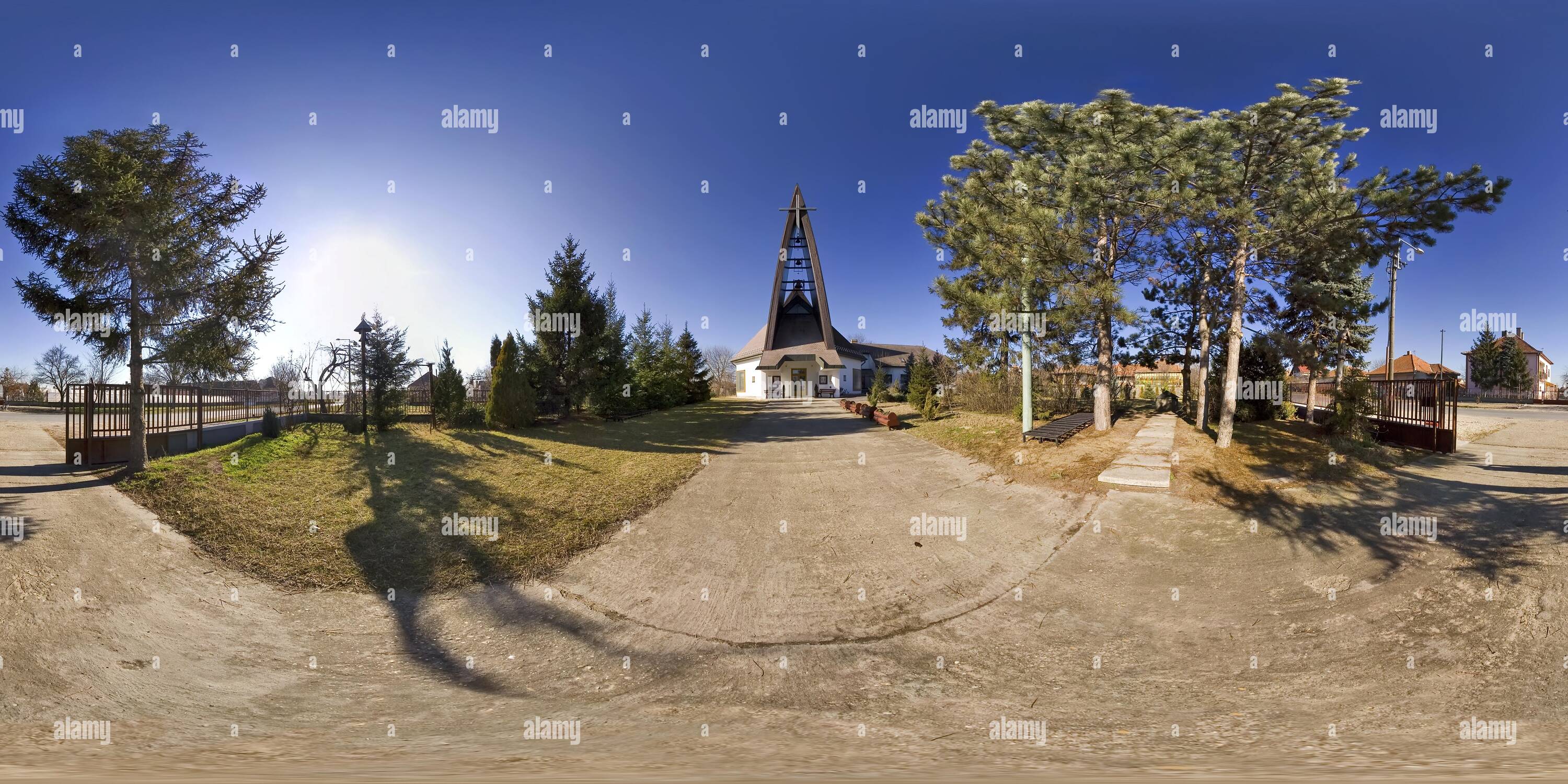 360° view of Holy cross praising Catholic church - Alamy