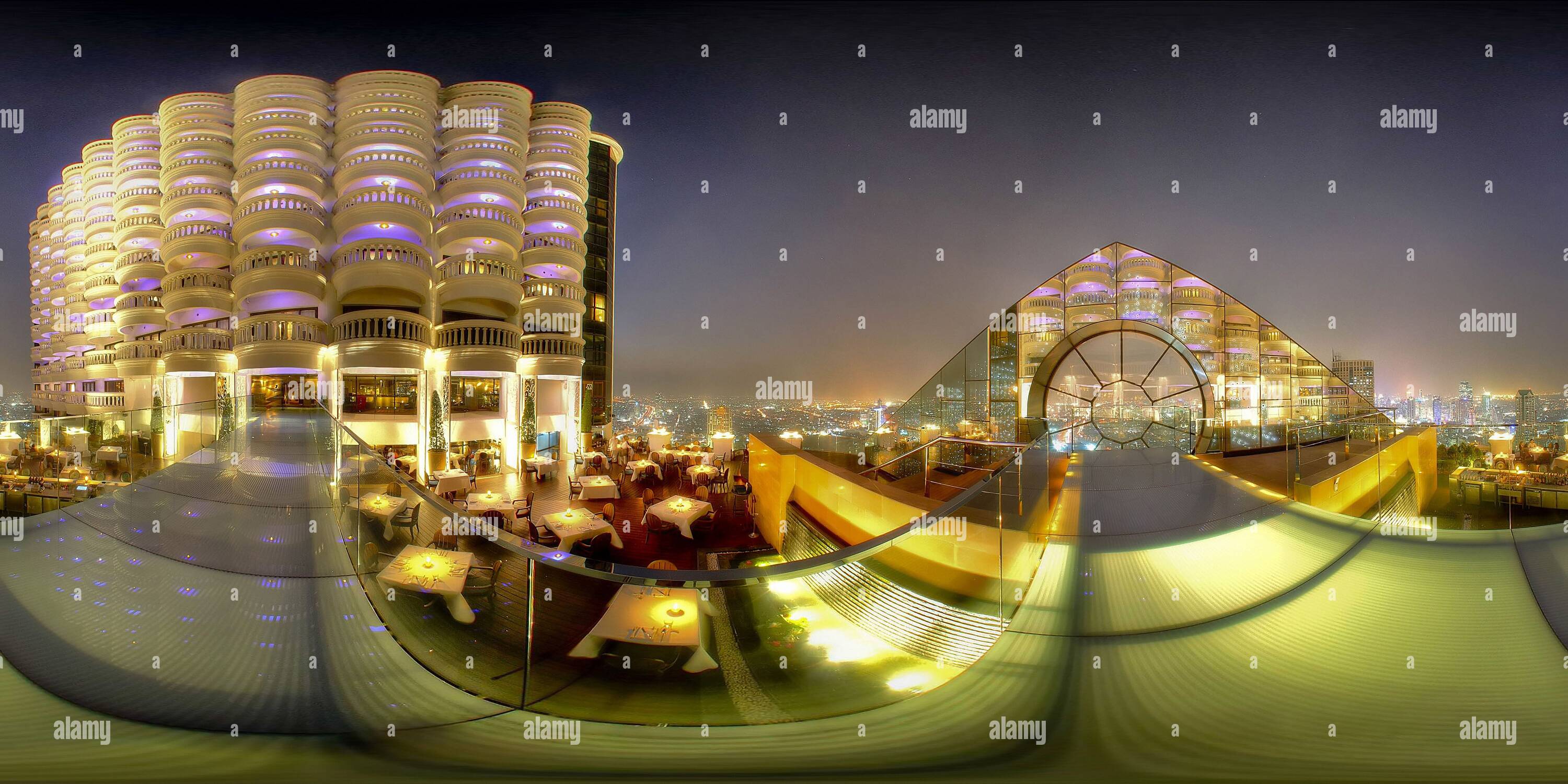 360° view of Breeze Restaurant, Lebua at State Tower - Alamy