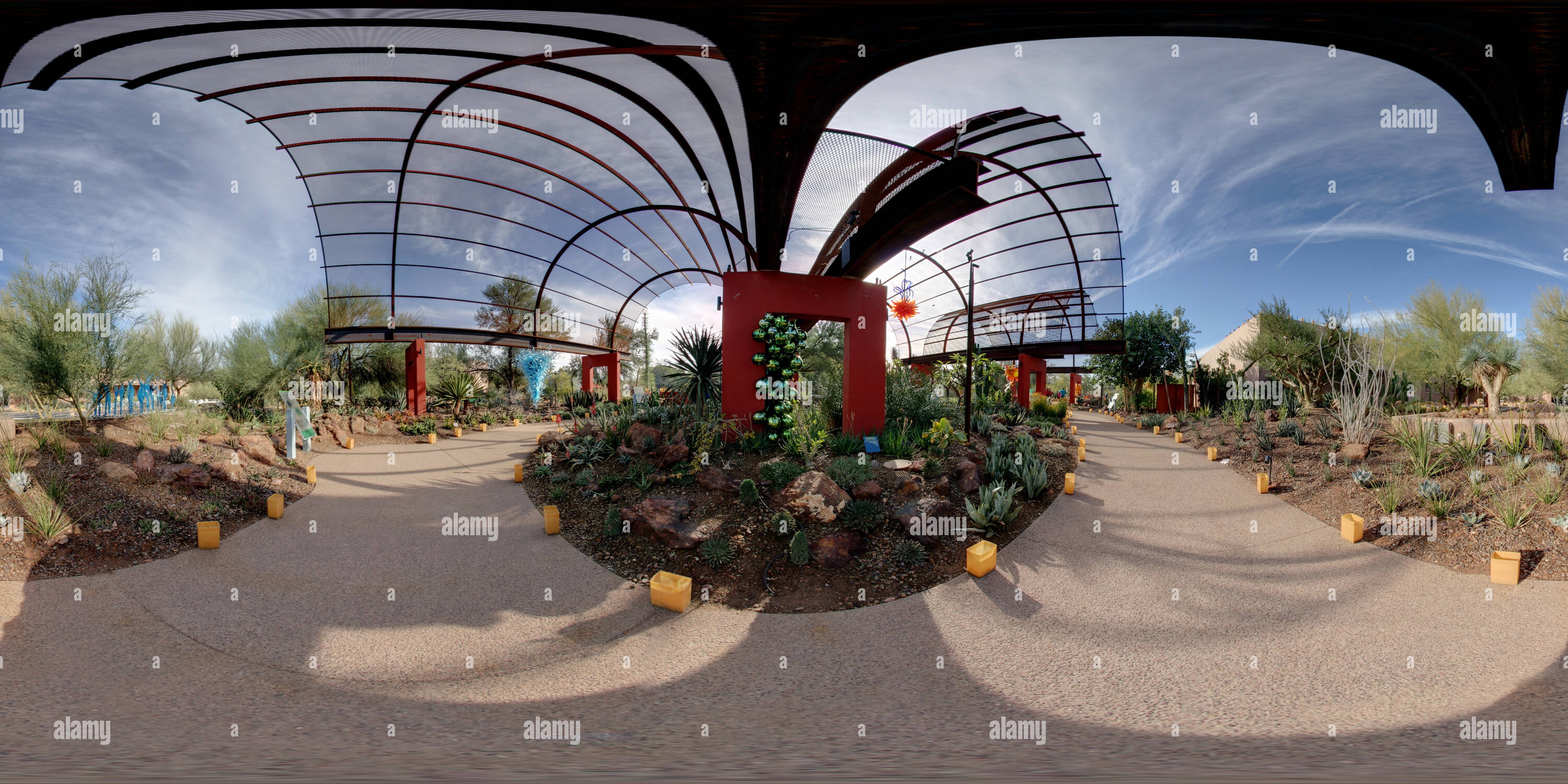 360° view of Nature of Glass - Alamy