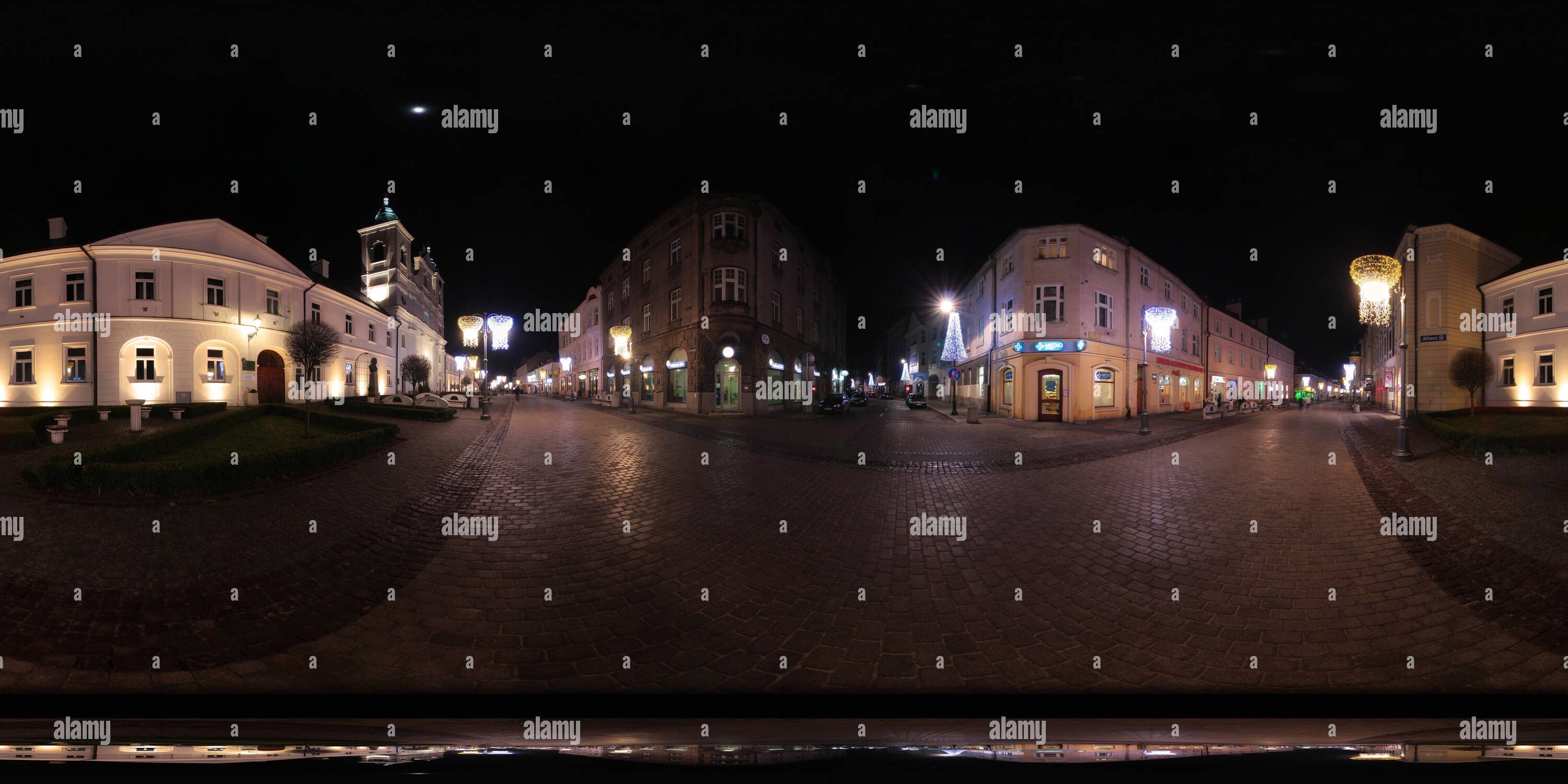 360° view of Noc Przed 1liceum w Rzeszowie - Alamy