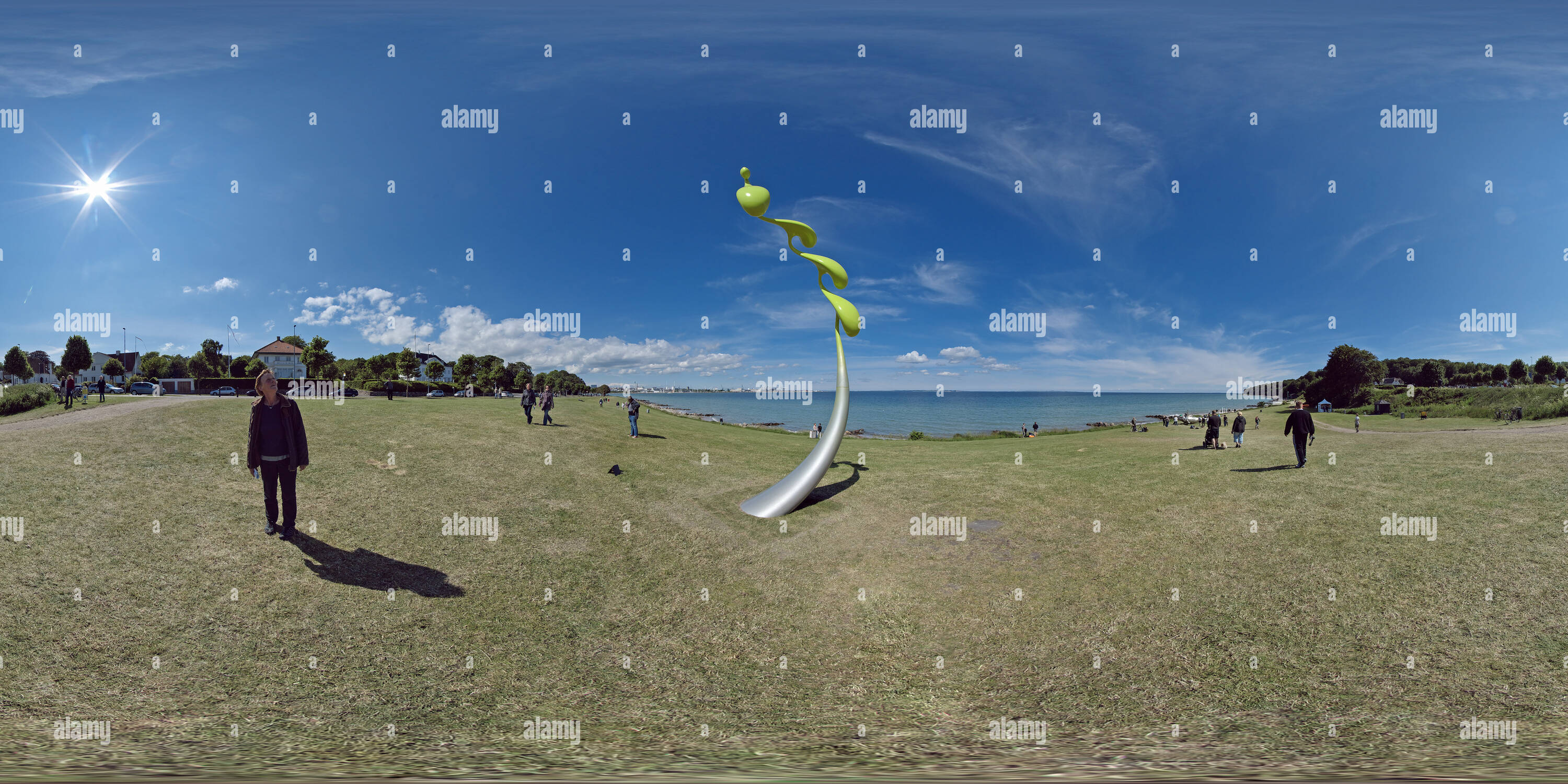 360° view of Sculpture by the Sea - by Phil Price - Alamy