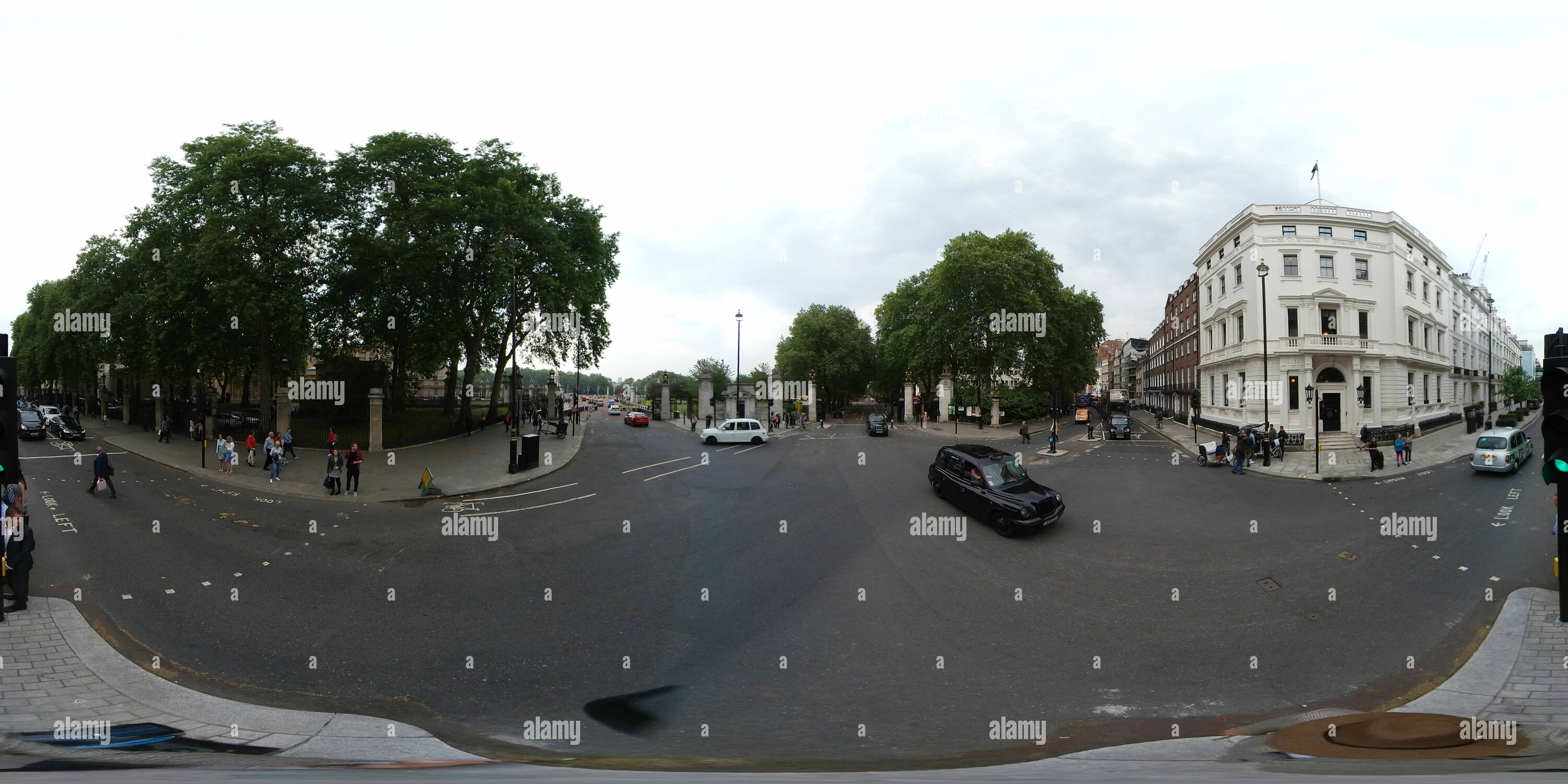 360° view of 2018 05 24 London 35 - Alamy