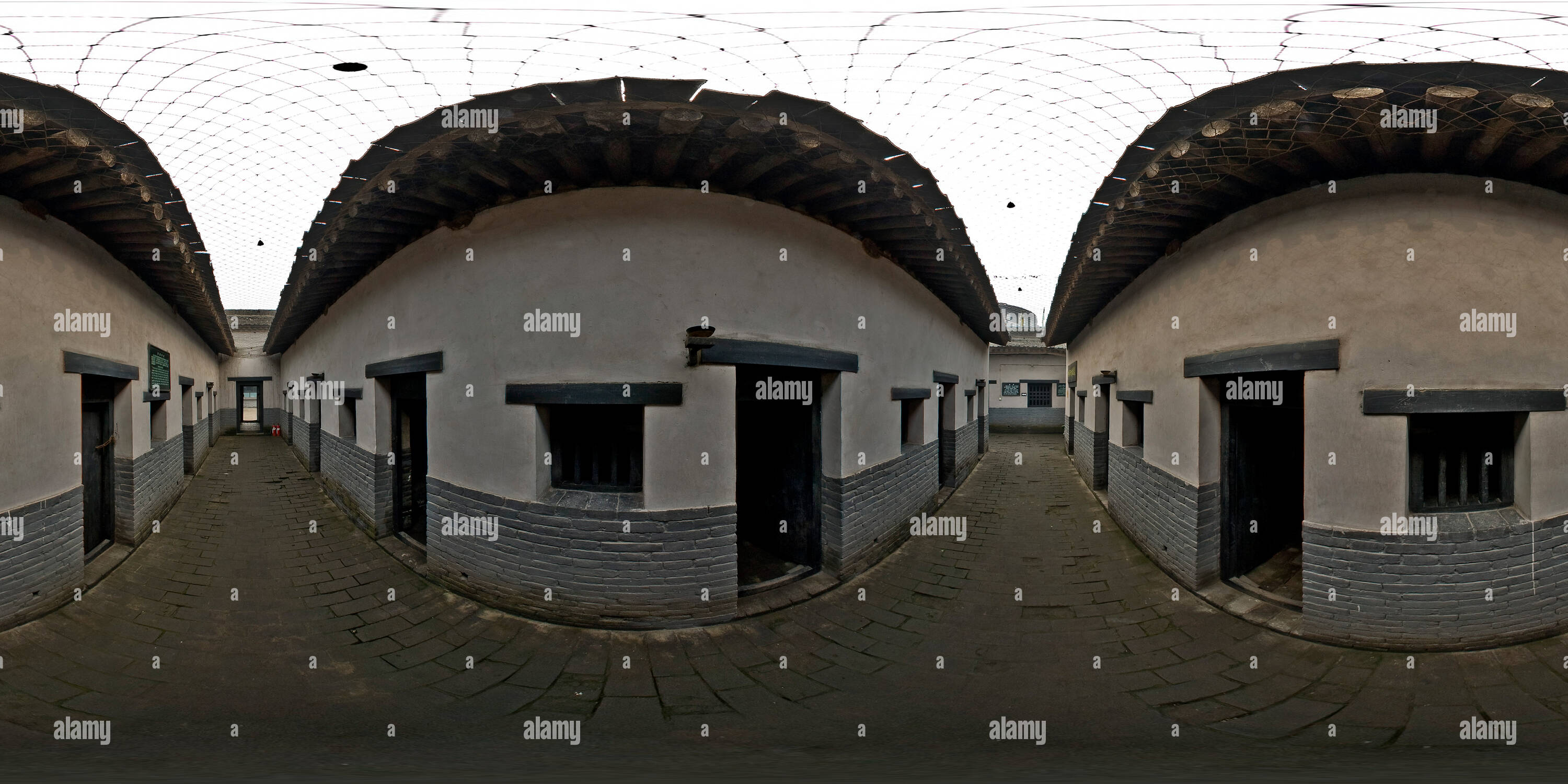 360° view of Linfen Soviet three jail-ordinary prison cells - Alamy