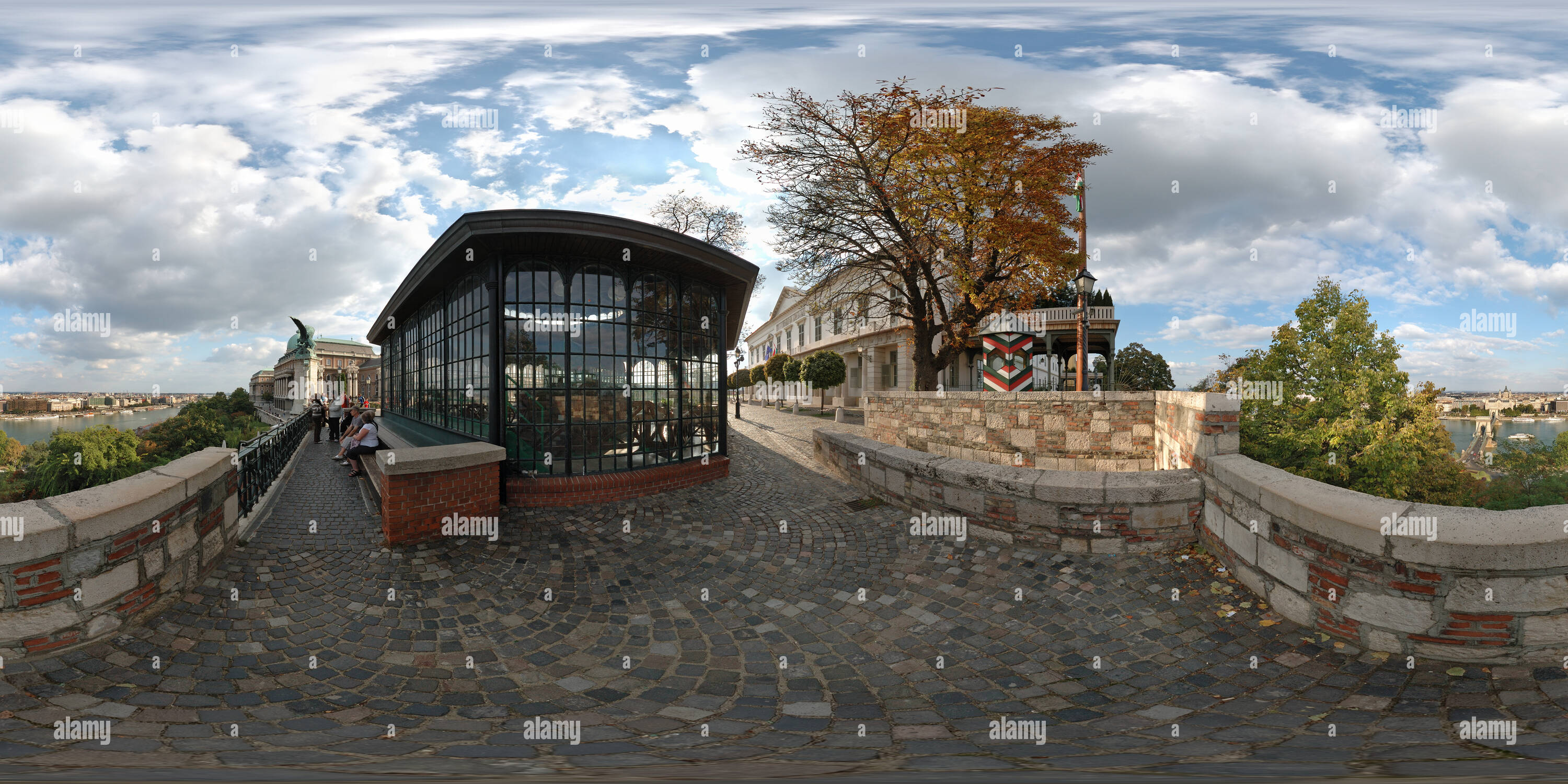 360° view of Buda Castle (Budapest - Alamy