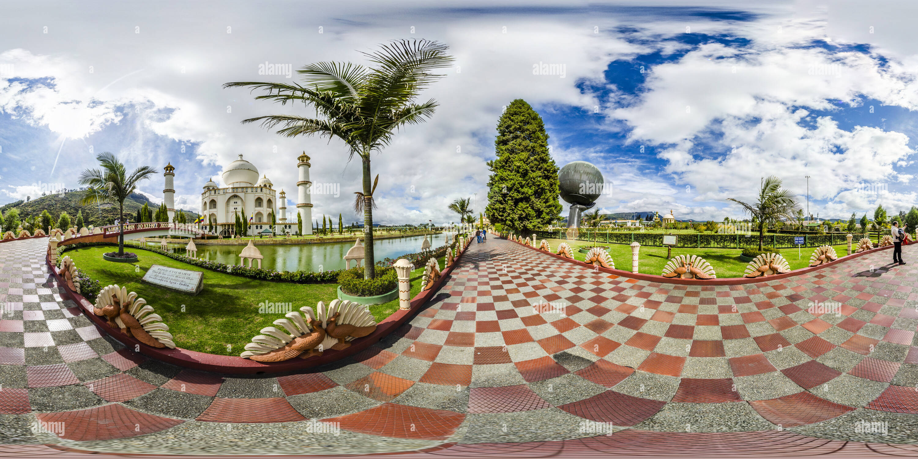 360° view of Colombian Taj Mahal - Alamy