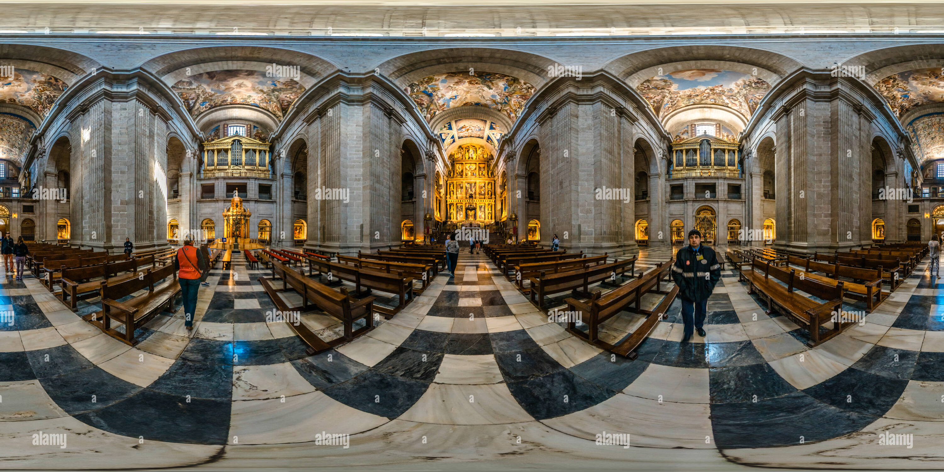 360° view of Royal Basilica of the Monastery of El Escorial - Alamy
