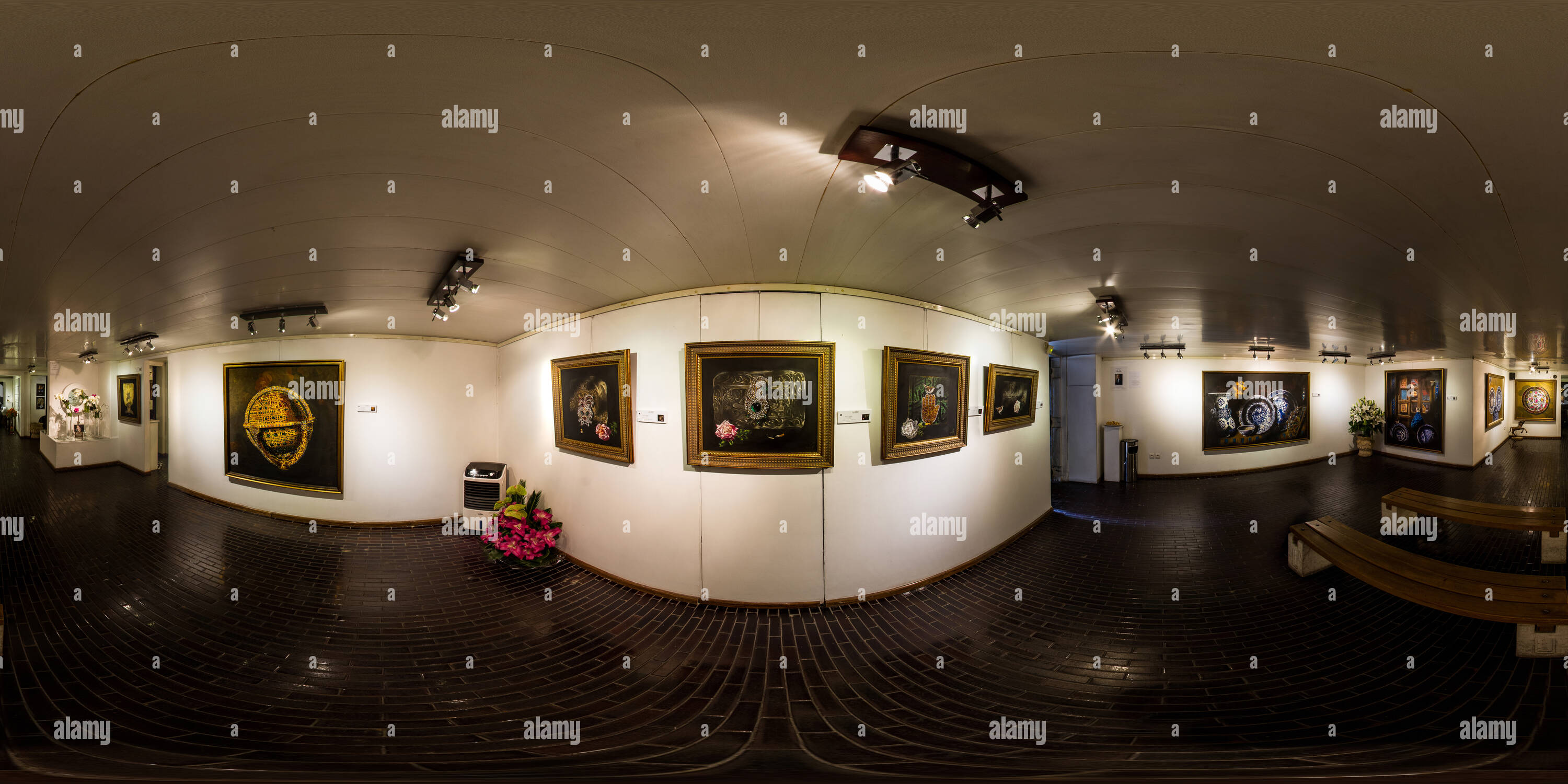 Seyhoun art gallery hi-res stock photography and images - Alamy