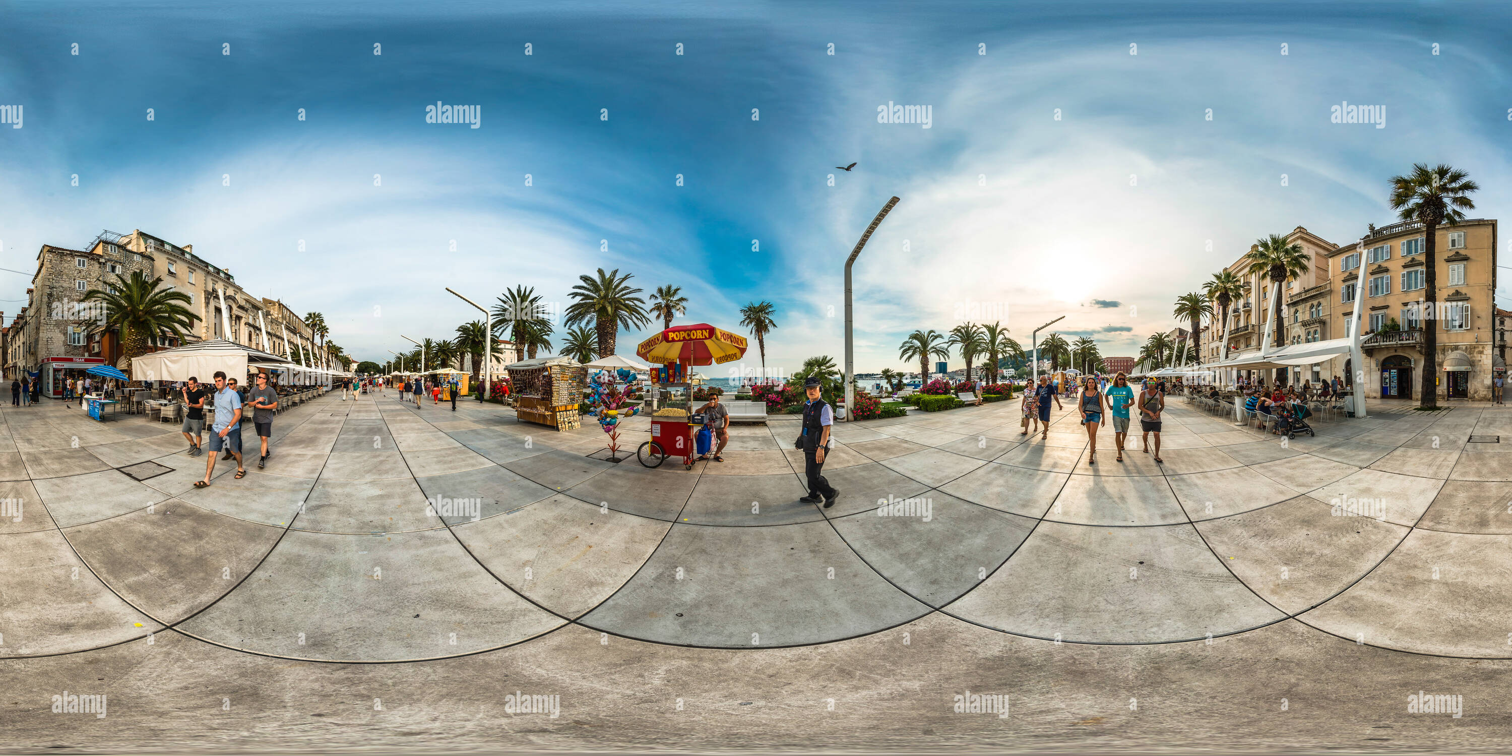 360° view of Split seaside promenade - Alamy