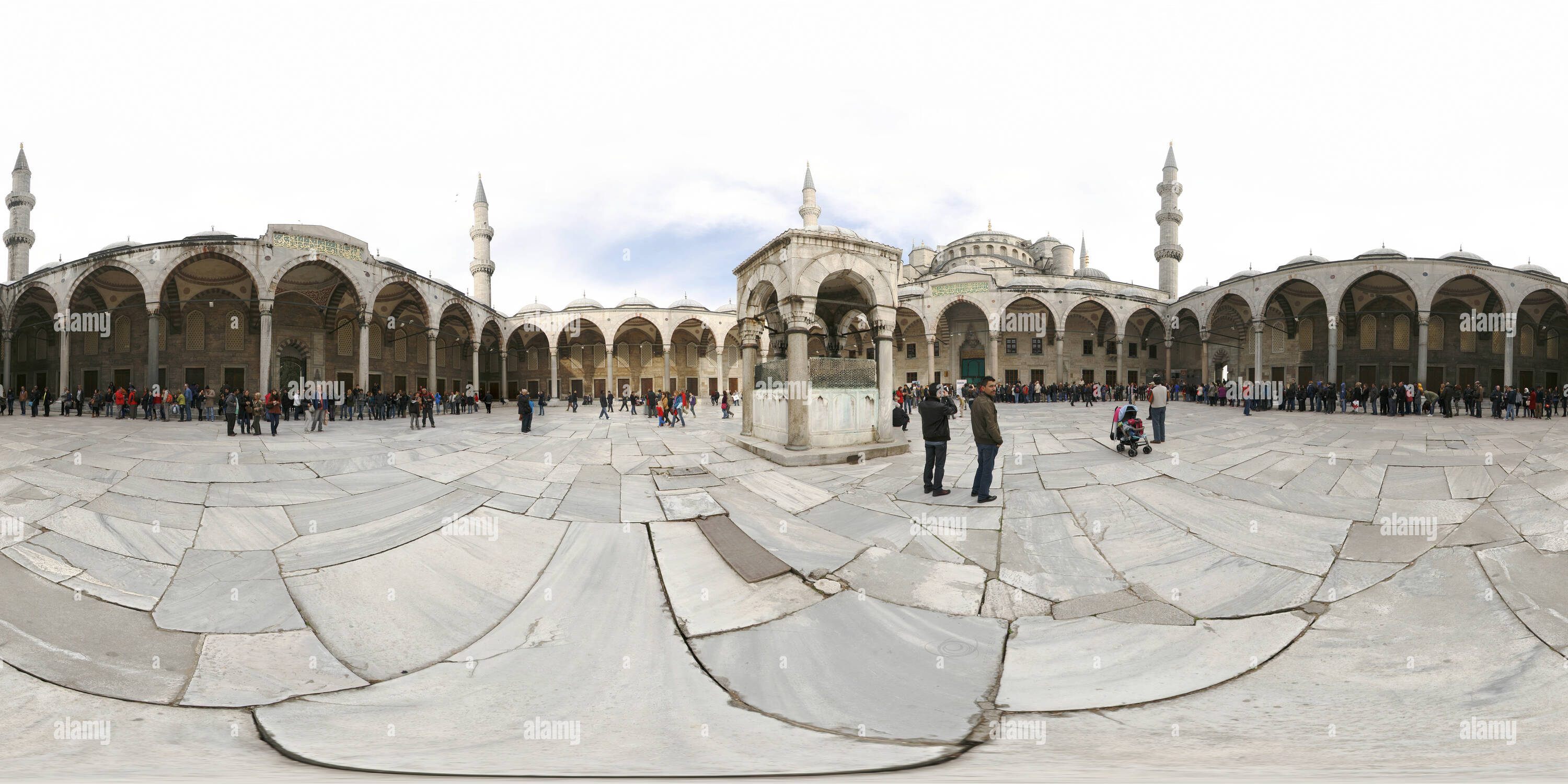 360° view of The Sultan Ahmed Mosque. Inner yard - Alamy