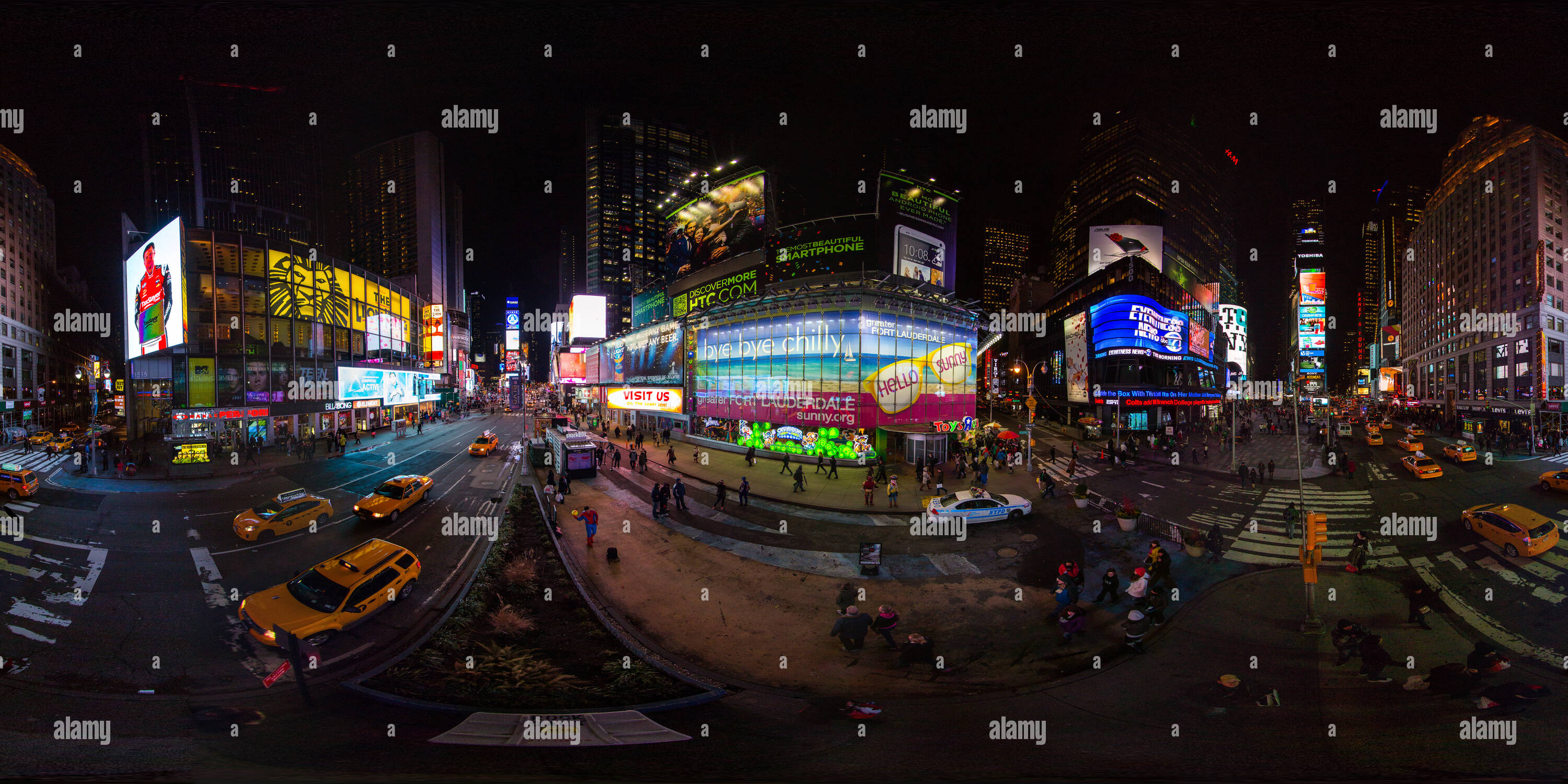 360° view of Times Square 2 - Alamy