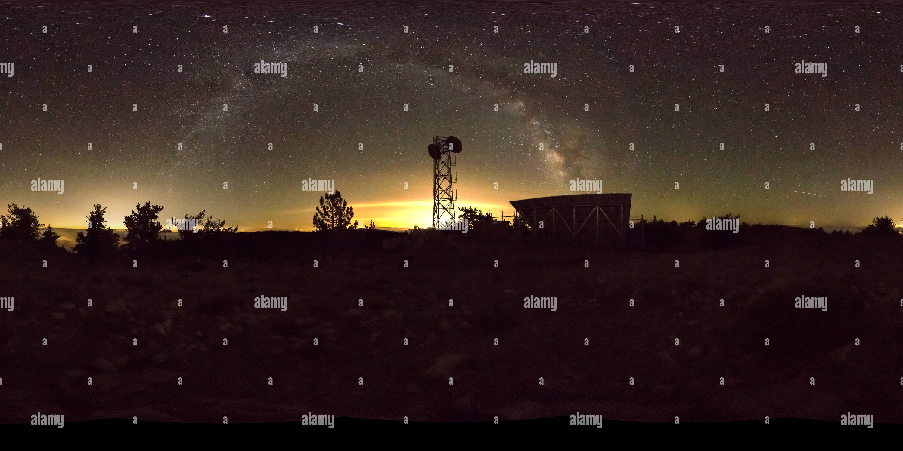 360° view of Microwave Relay under the Milky Way - Alamy