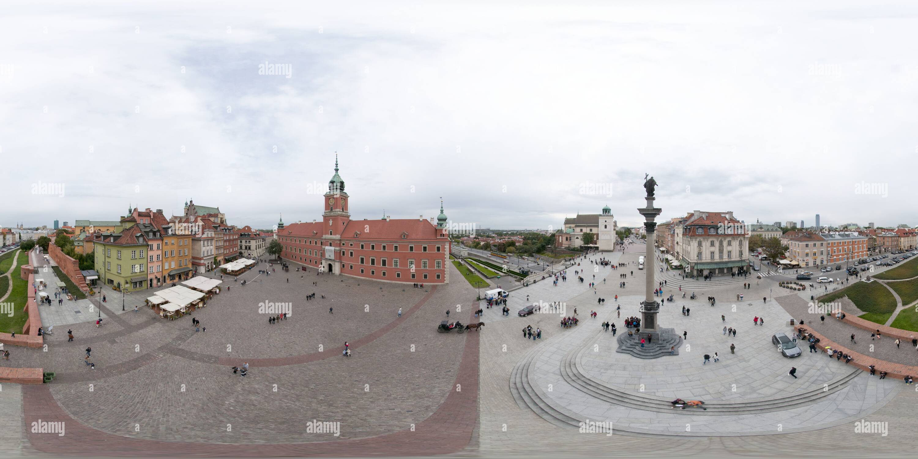 360° view of Castle Square in Warsaw (4484 - Alamy
