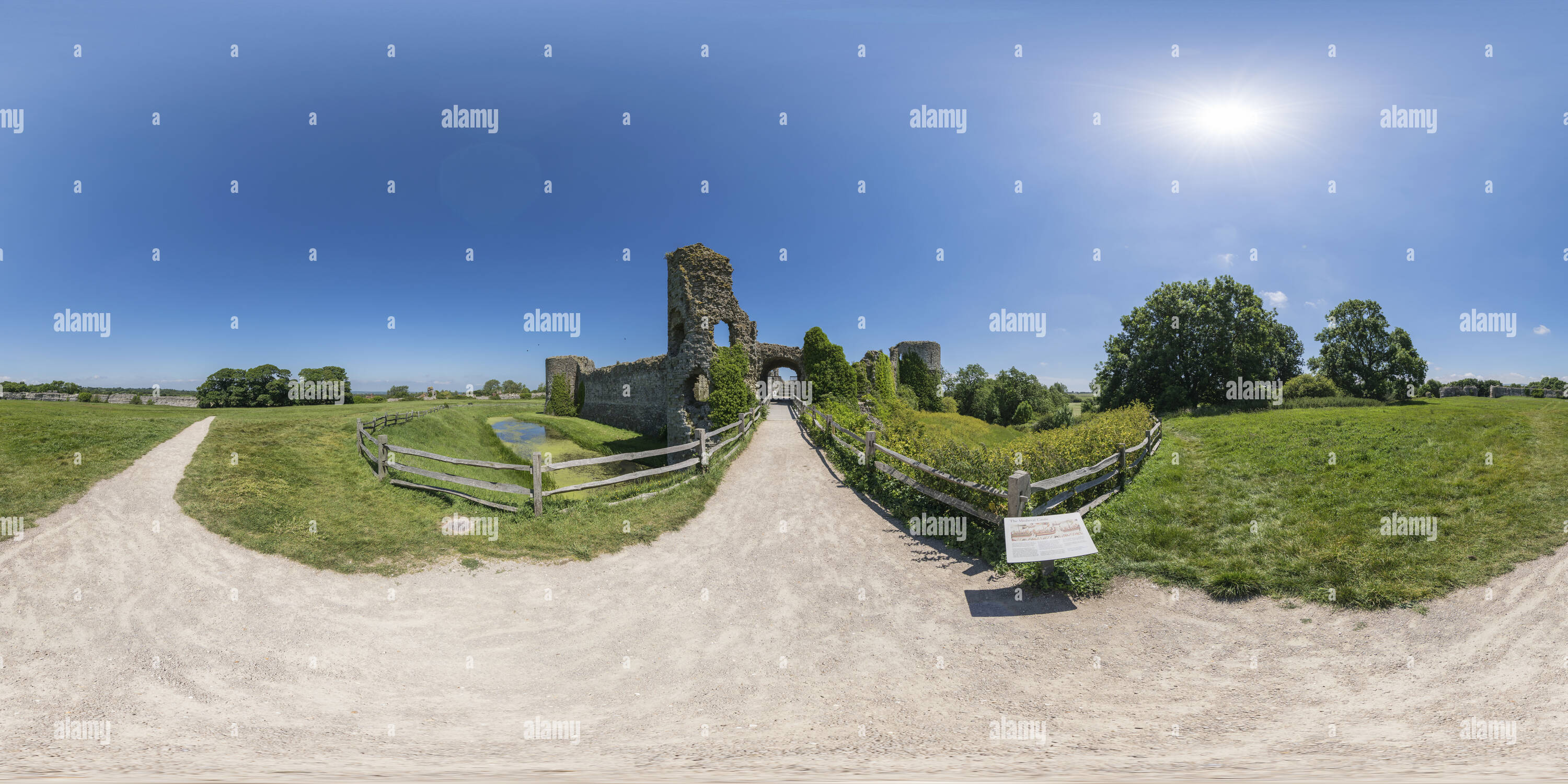 Pevensey castle 1066 hi-res stock photography and images - Alamy