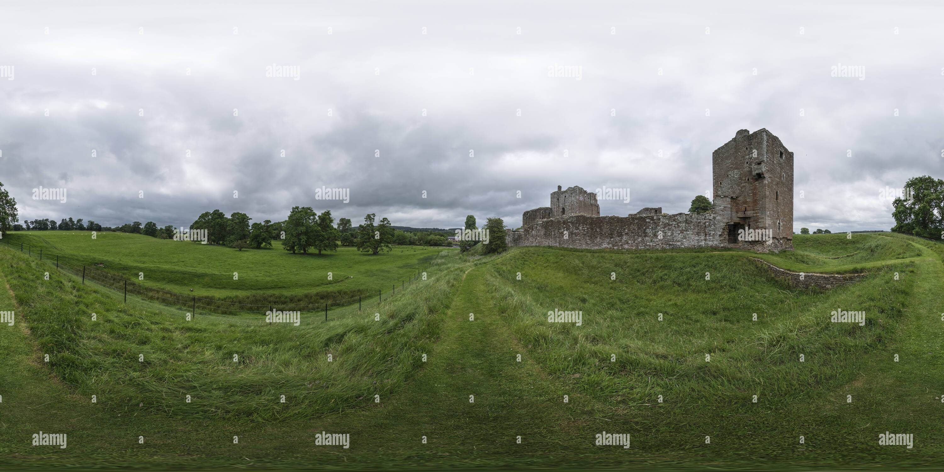 Ruins of brougham castle hi-res stock photography and images - Alamy