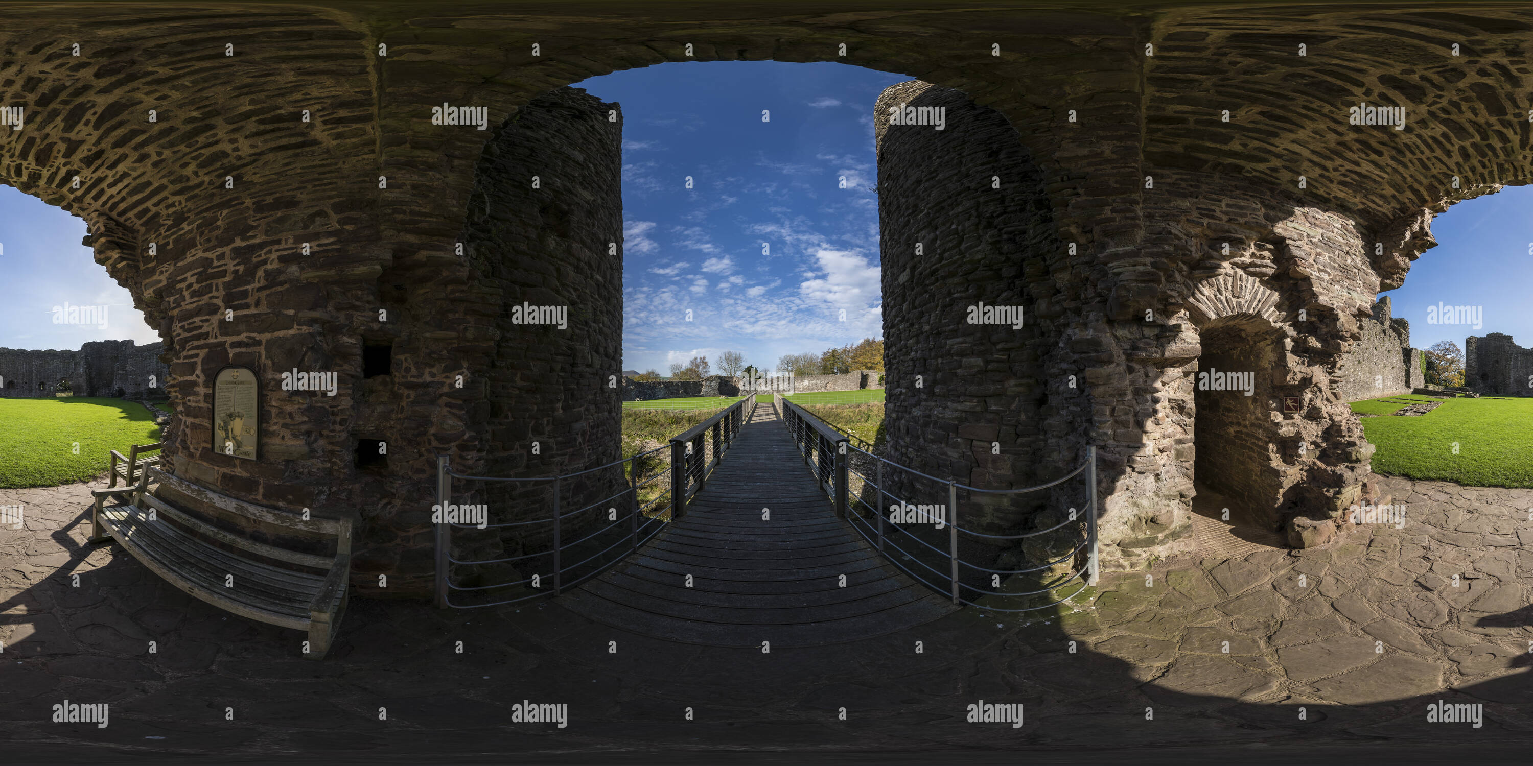 360° view of Inner Gatehouse, White Castle - Alamy
