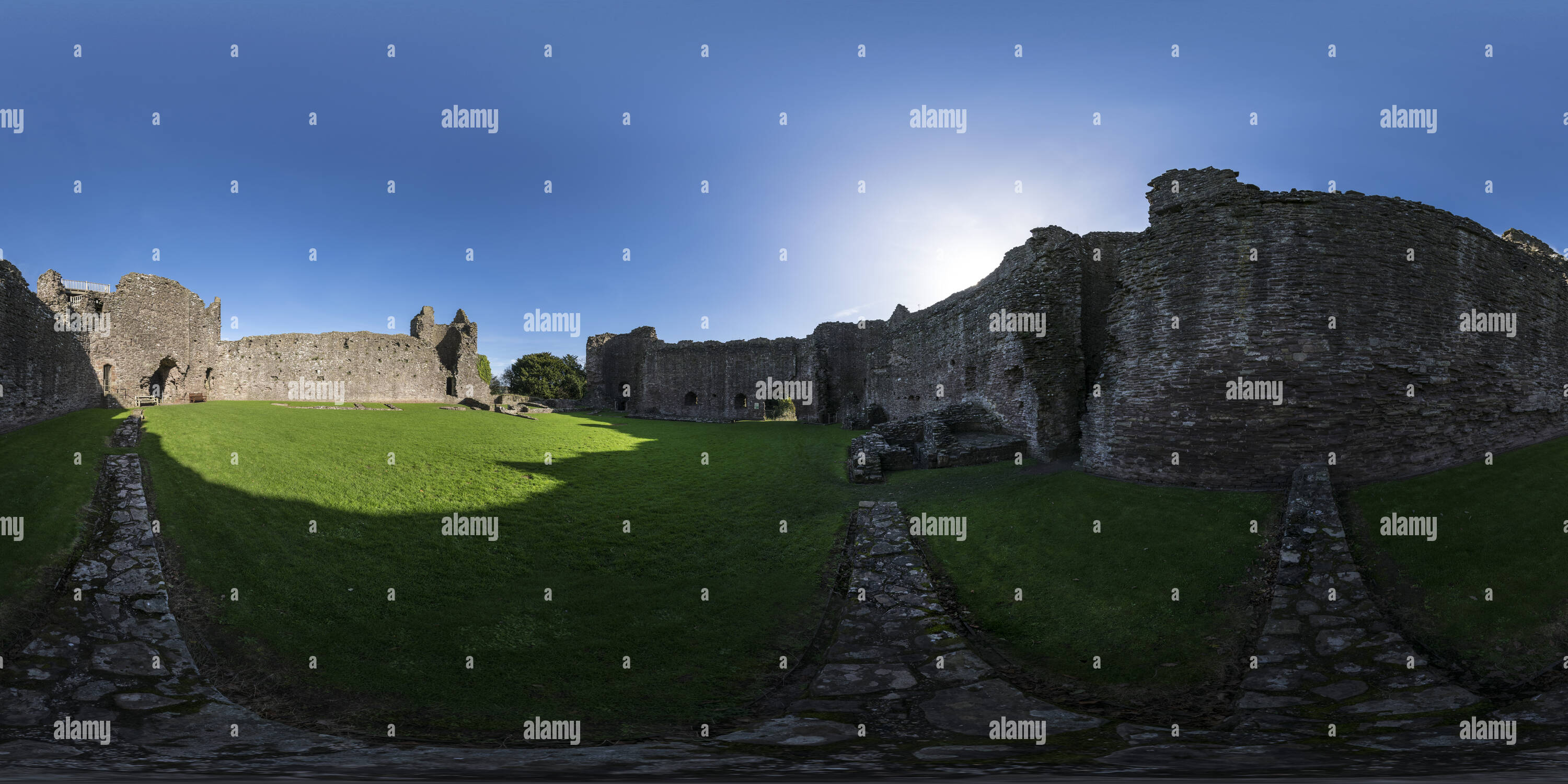 360° view of West range ruins, Inner Ward, White Castle - Alamy