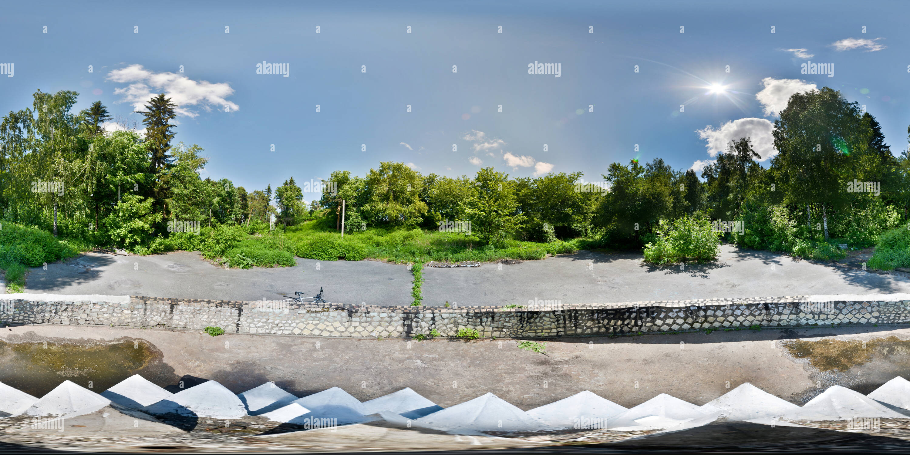 360° view of Old park - fountain - Alamy