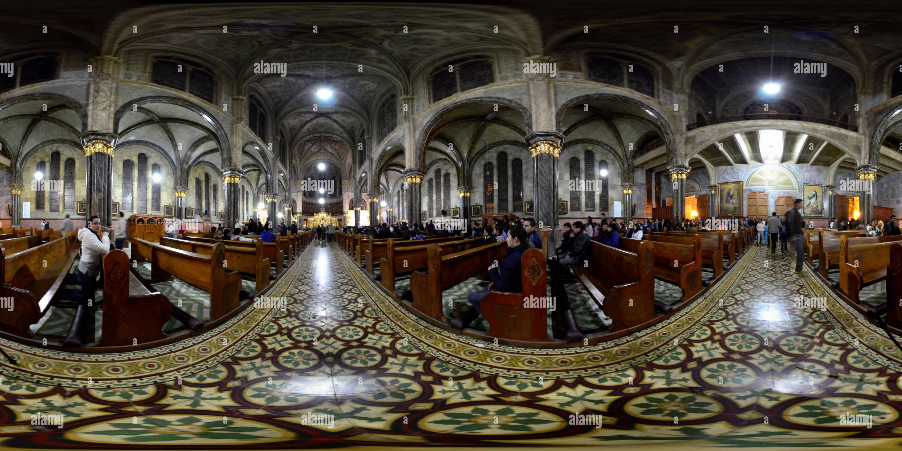 360° view of Cristo Rey Inside Temple - Alamy