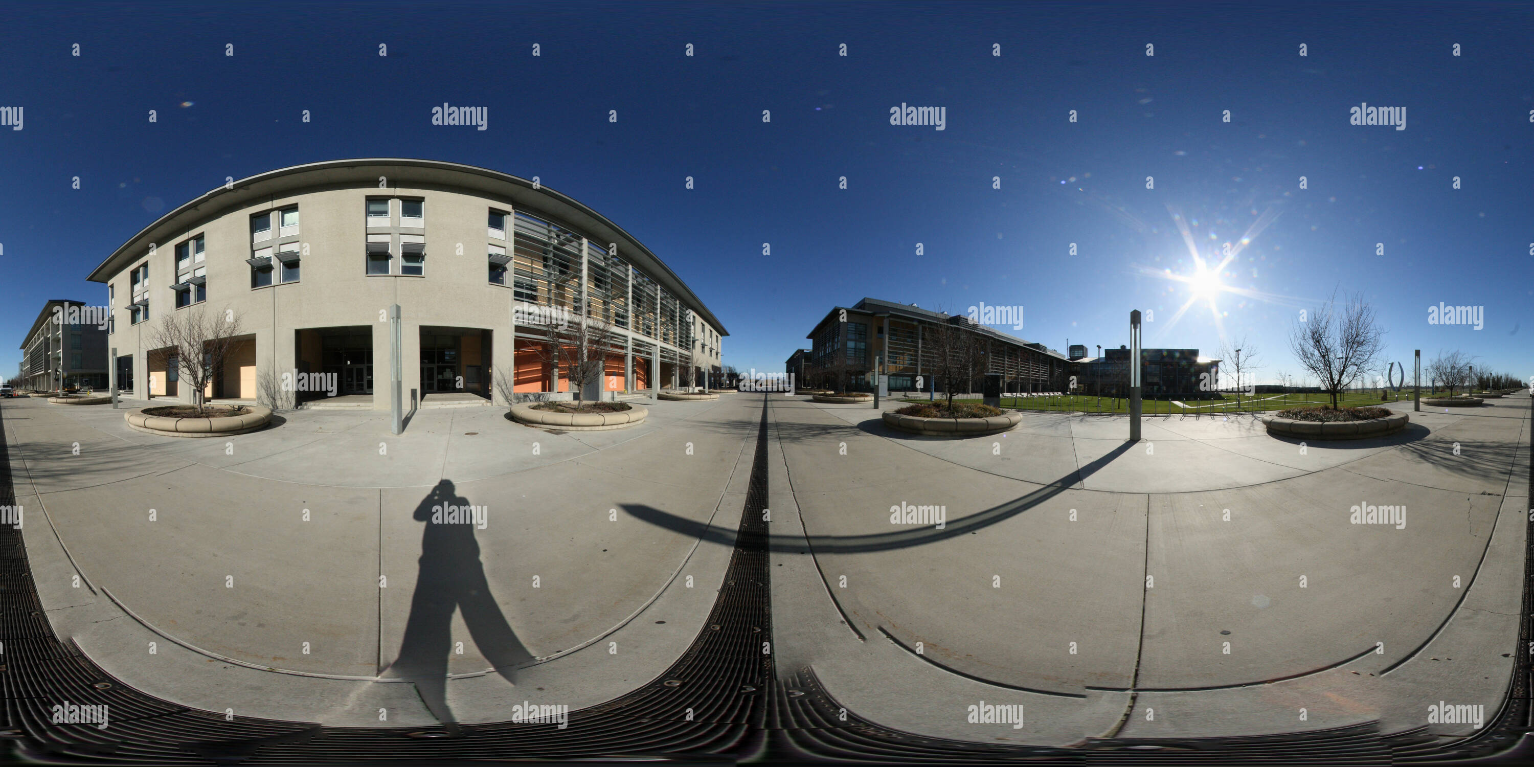 360° view of Merced University Walkway - Alamy