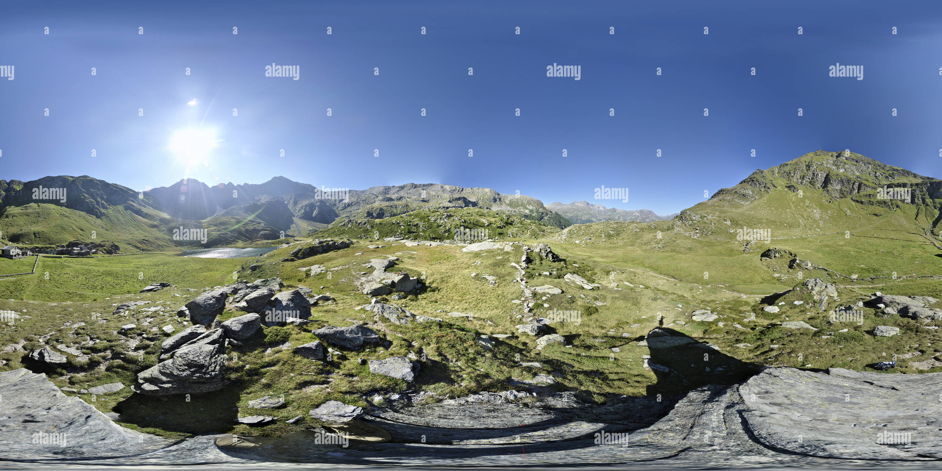 360° view of Lago dell'Angeloga, Valchiavenna - Alamy