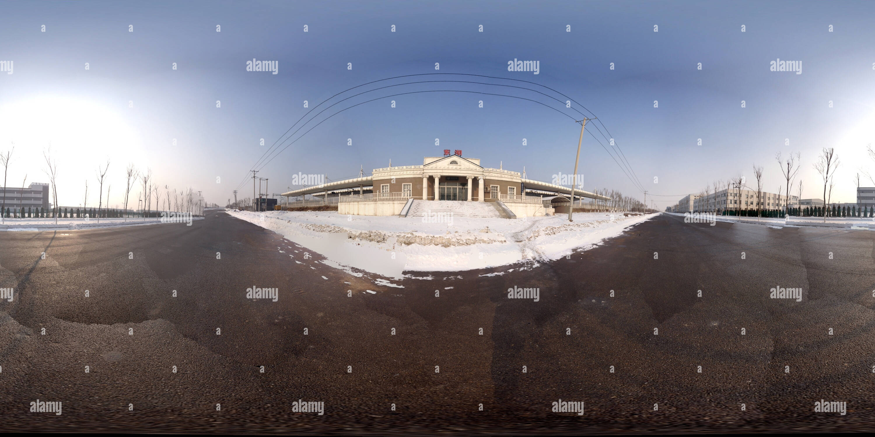 360° view of the Donghu small station - Alamy