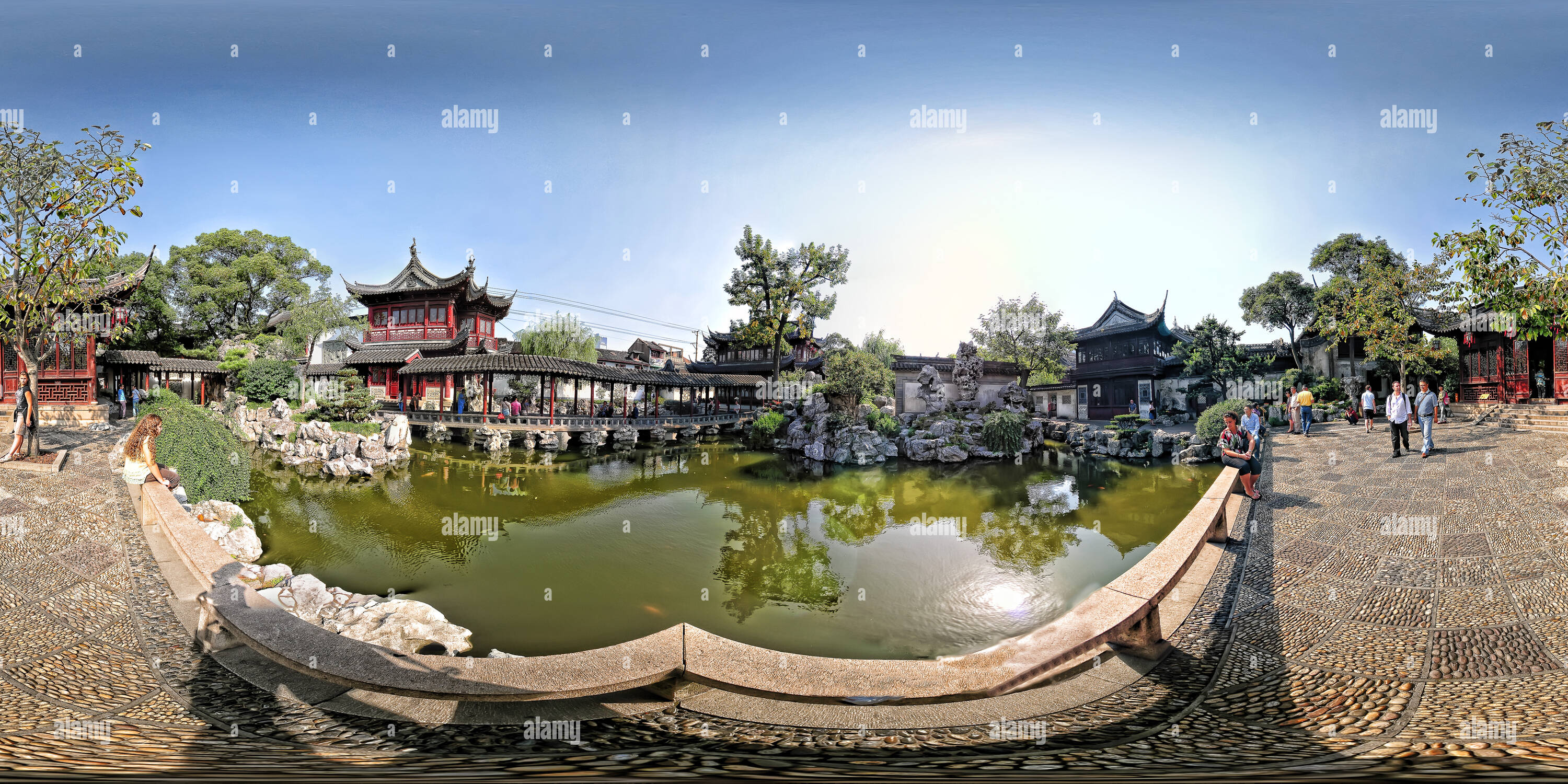 360° view of Yuyuan Garden , Shanghai China - Alamy