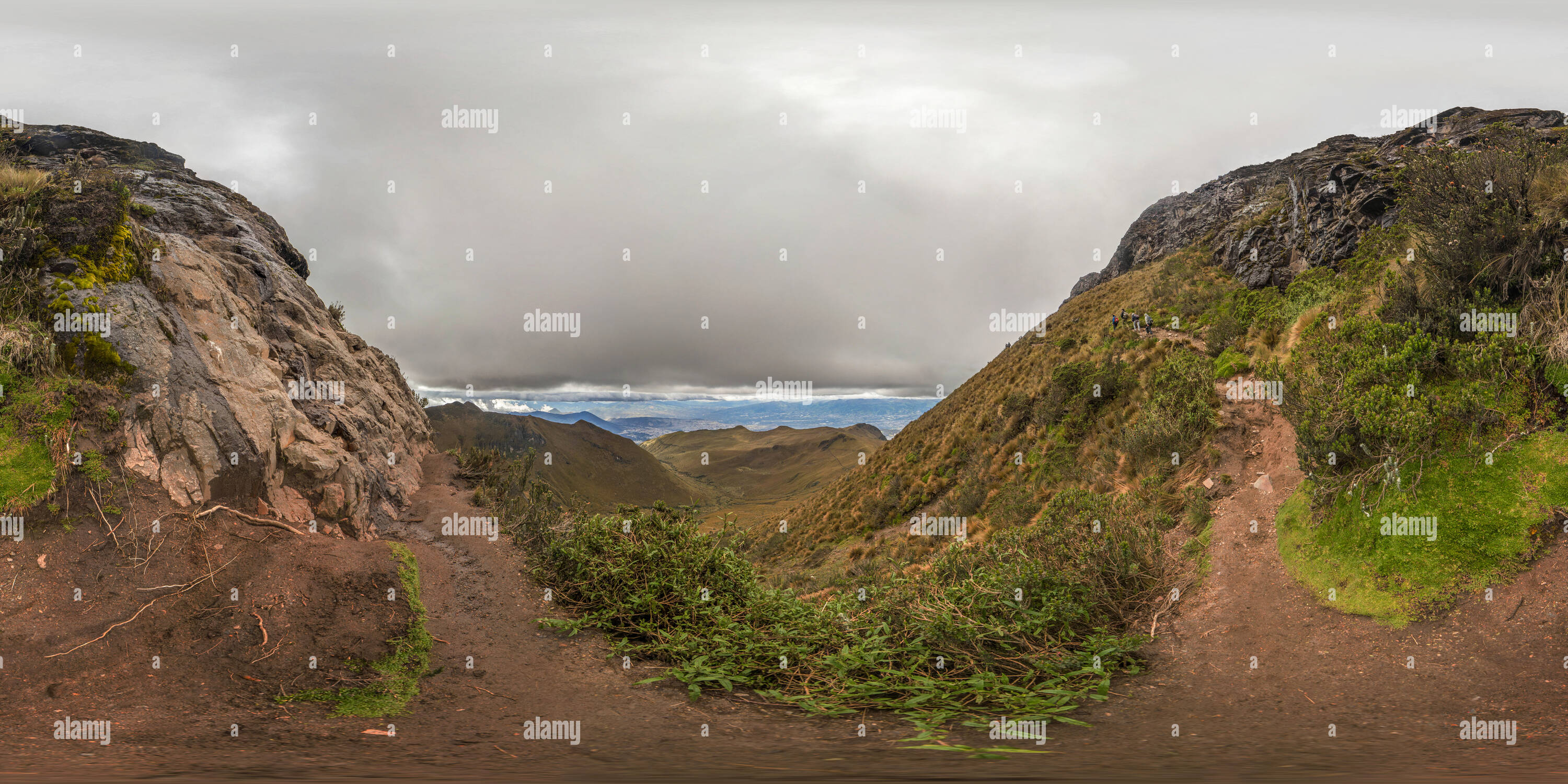 360° view of ECUADOR - Rucu Pichincha Volcano Hiking Trail 4 - Alamy