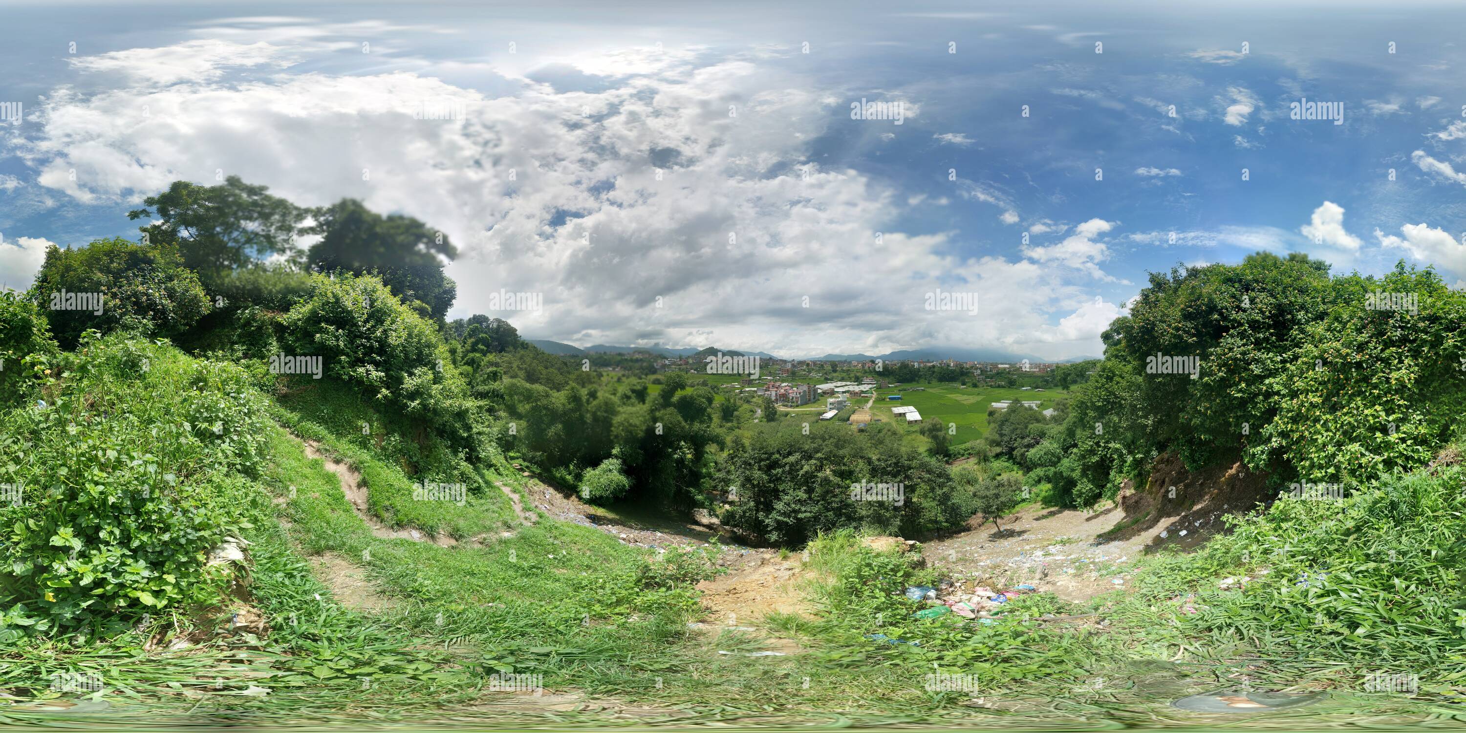 360° view of Pano 20160813 114320 - Alamy