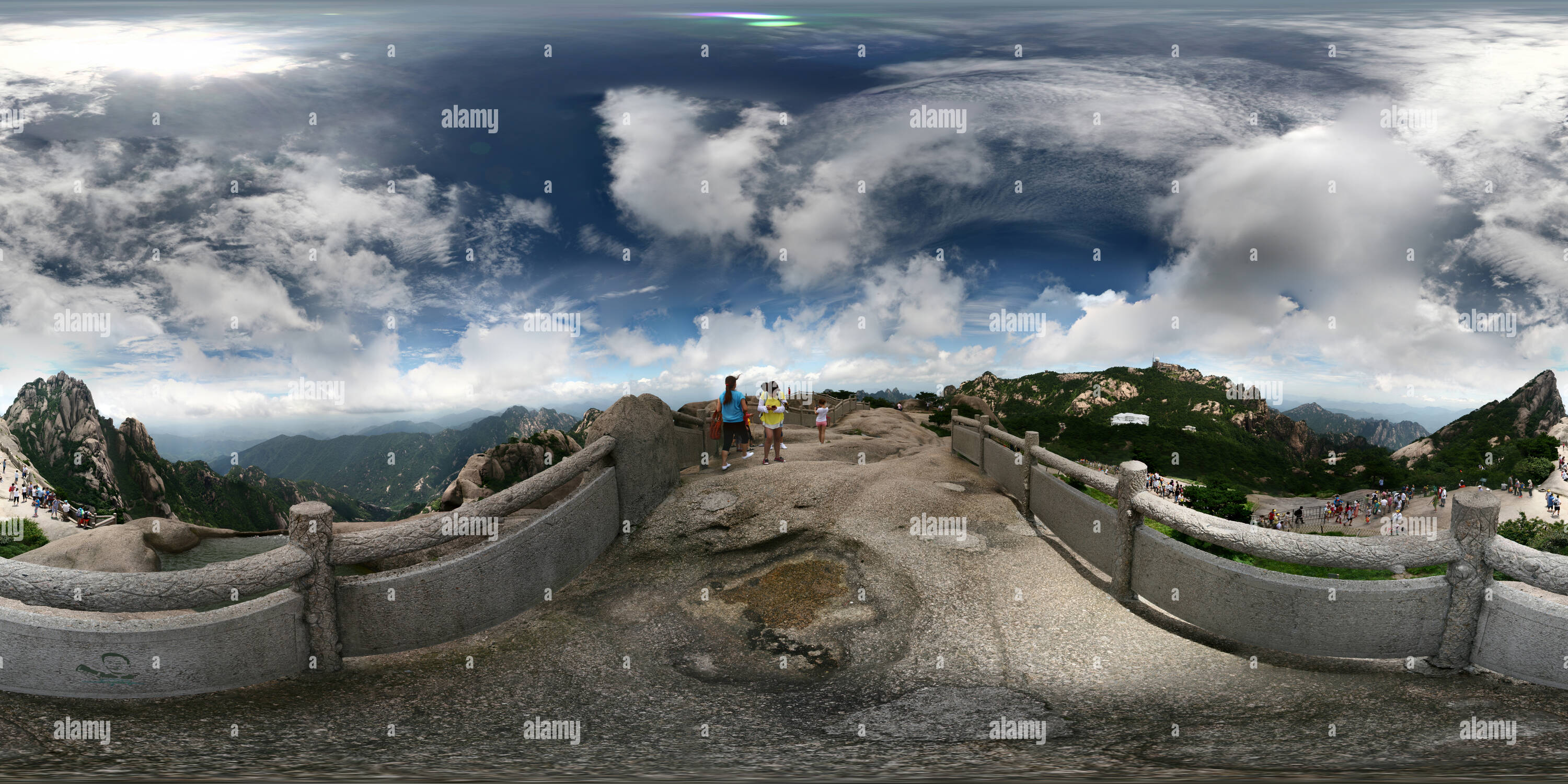 360° view of Ao Yu Feng(Turtle peak) of Mt. Huangshan - Alamy
