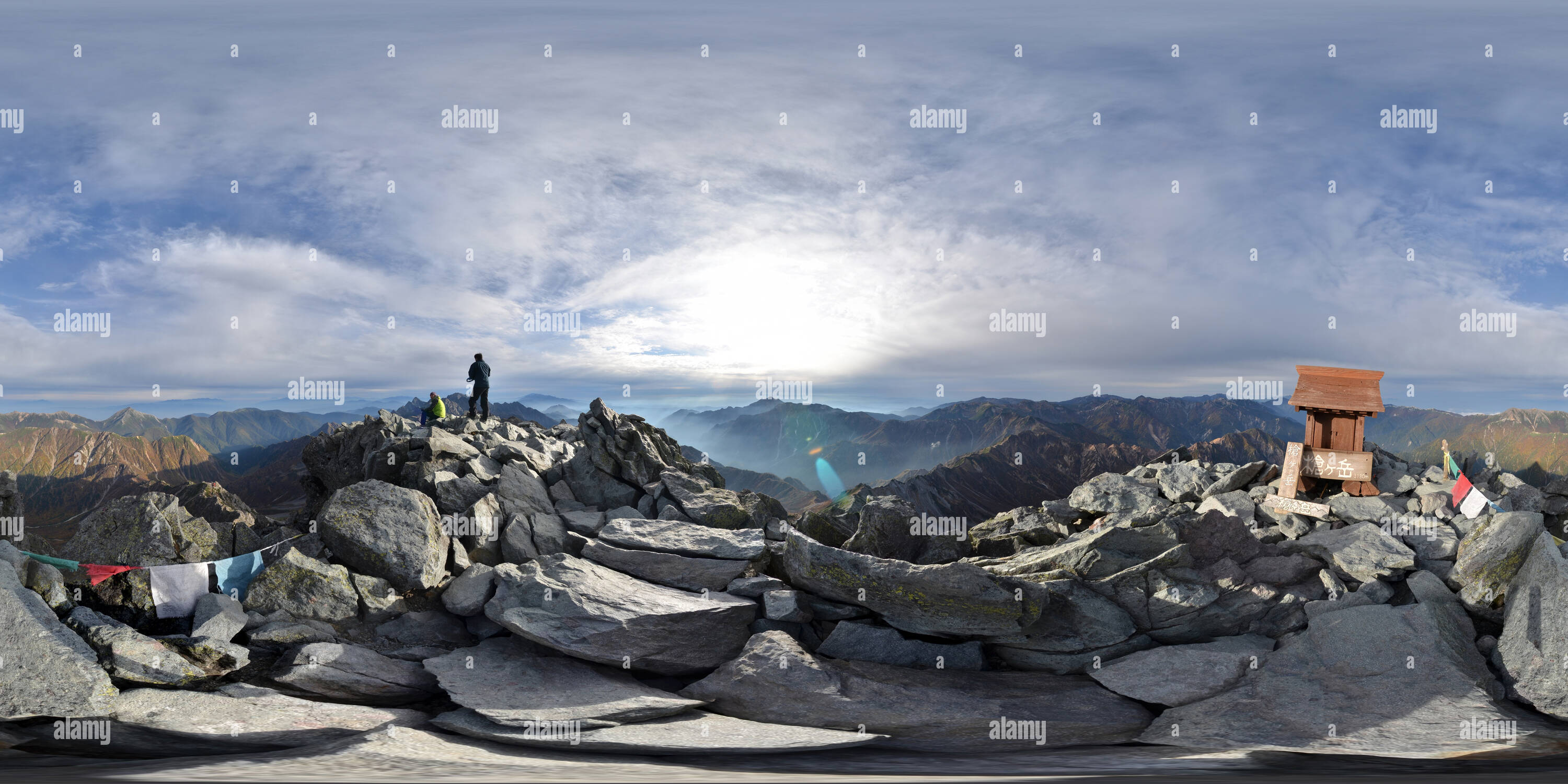 360° view of Mt.Yari and a small shrine - Alamy
