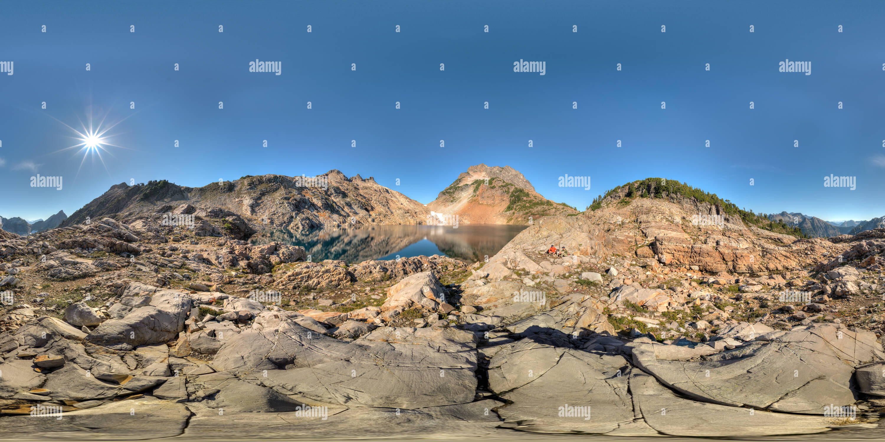 360° view of Gothic Basin at Foggy Lake, North Cascades, WA State - Alamy
