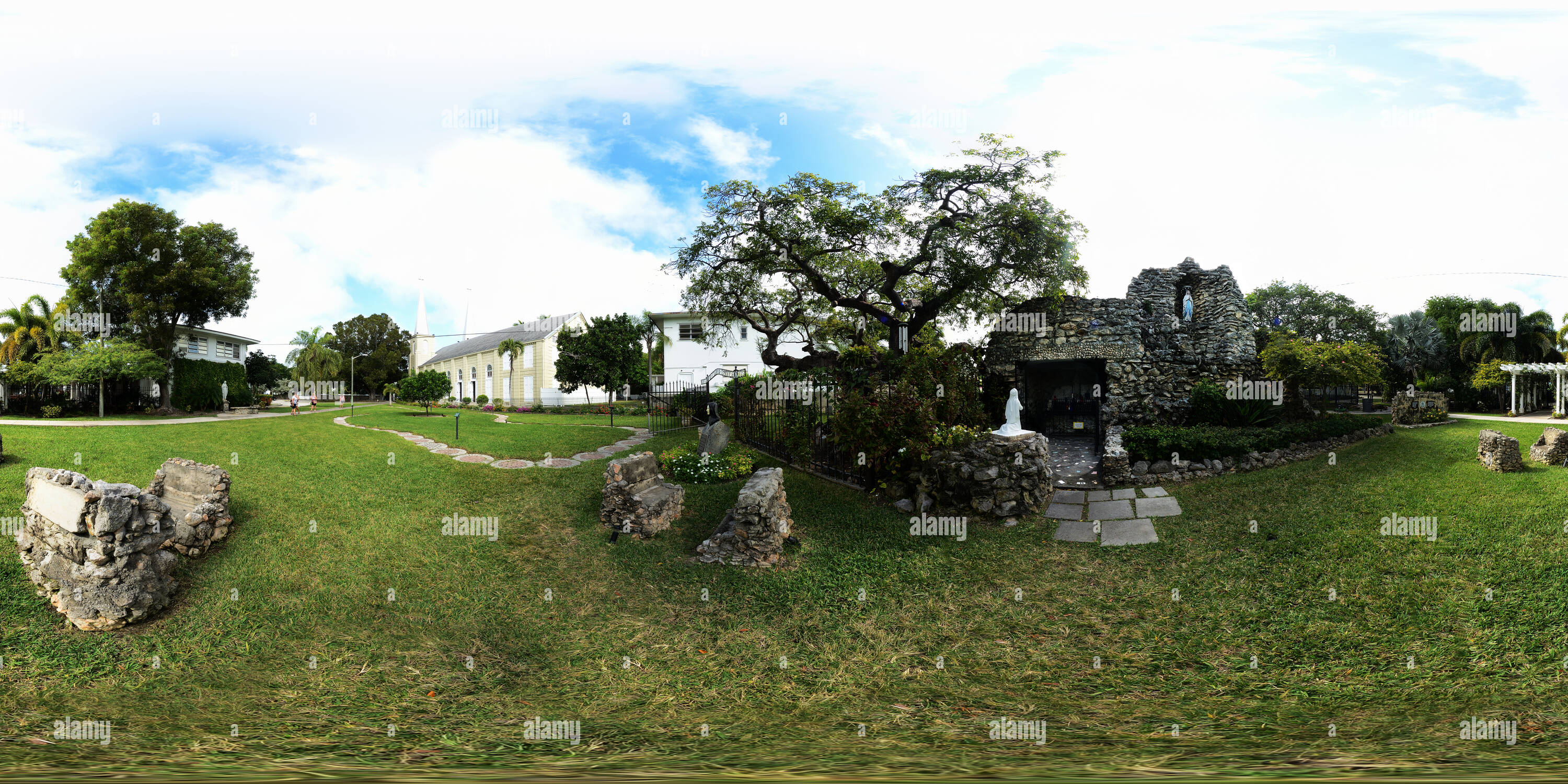 360° view of Our Lady of Lourdes Grotto Key West - Alamy