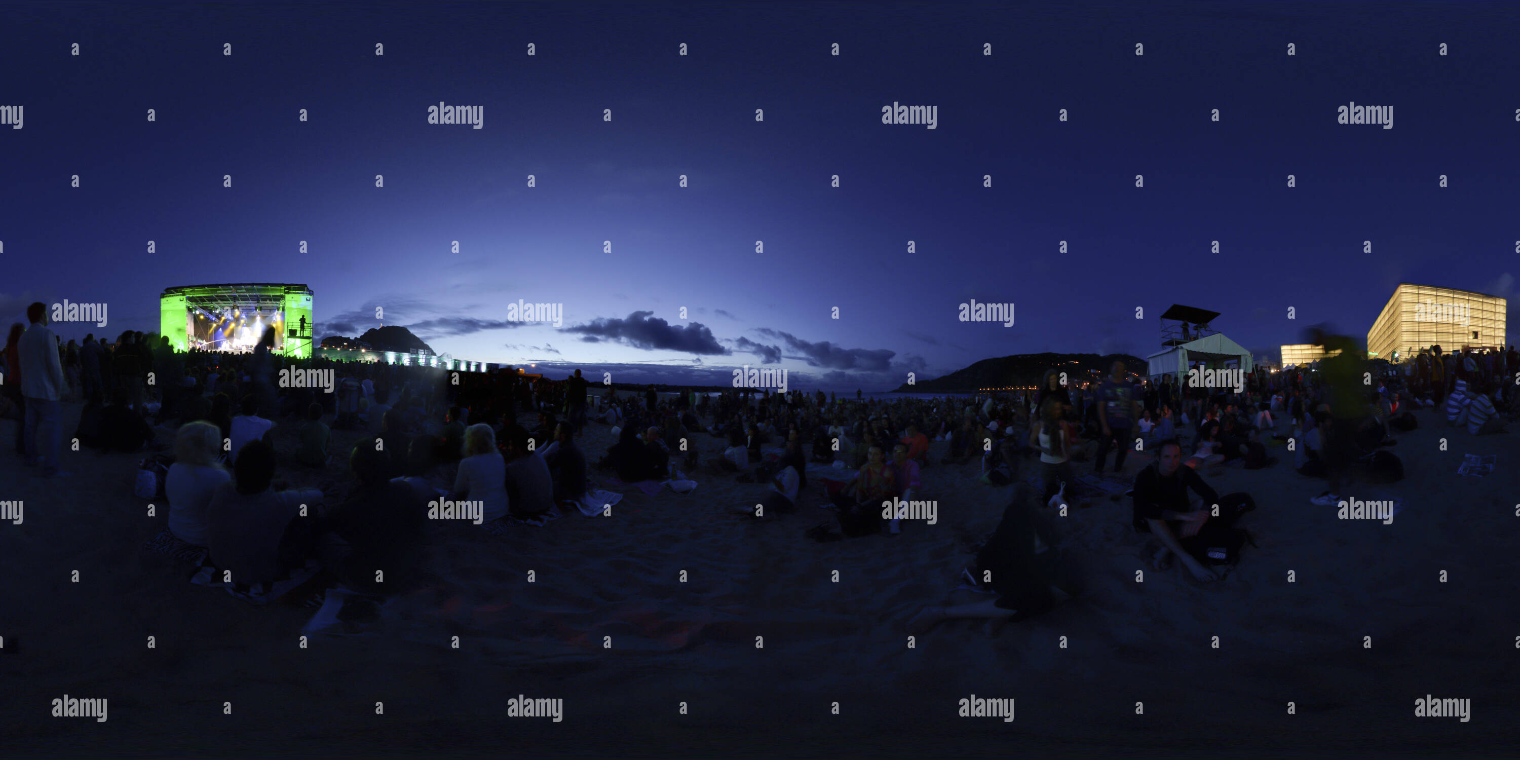 360° view of The Concert 1 - Alamy