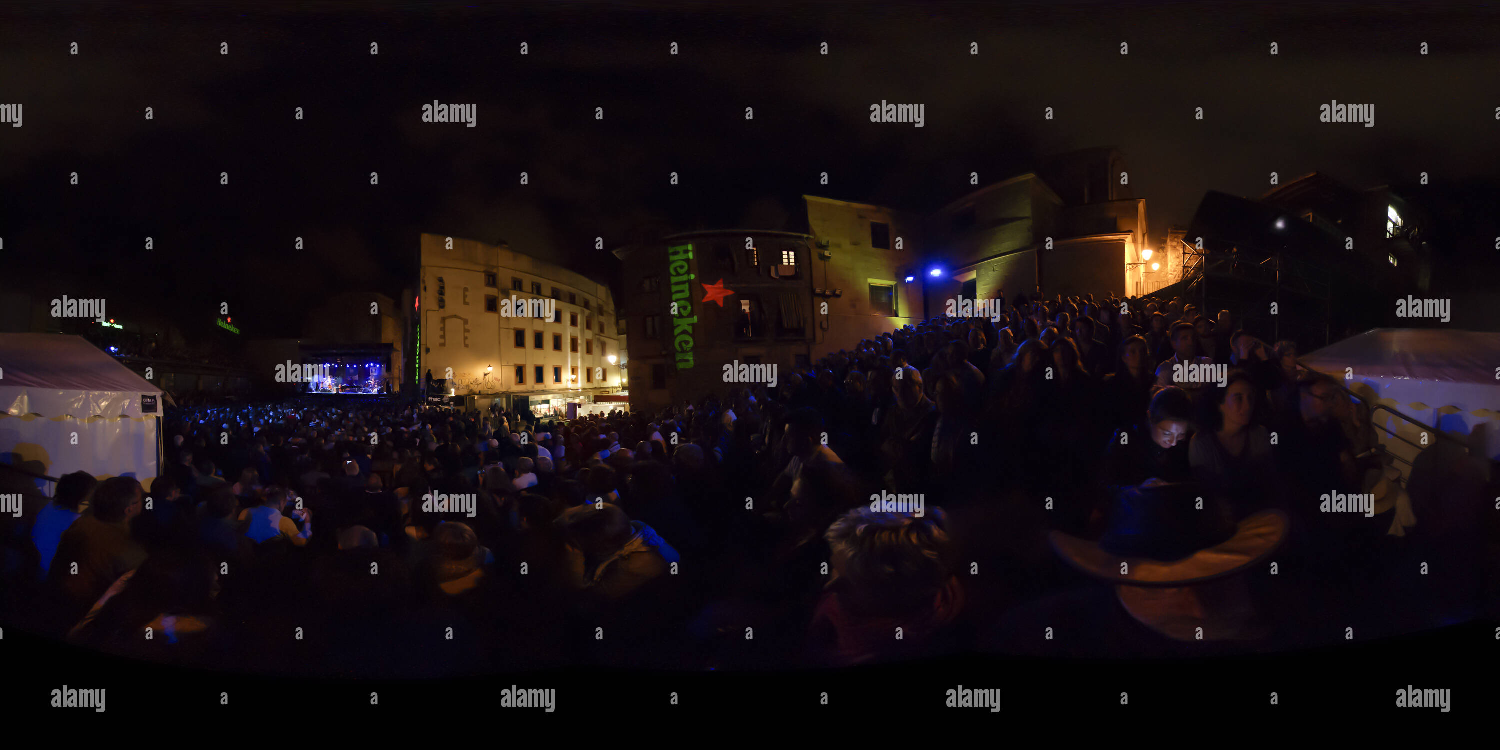 360° view of The Concert 2 - Alamy