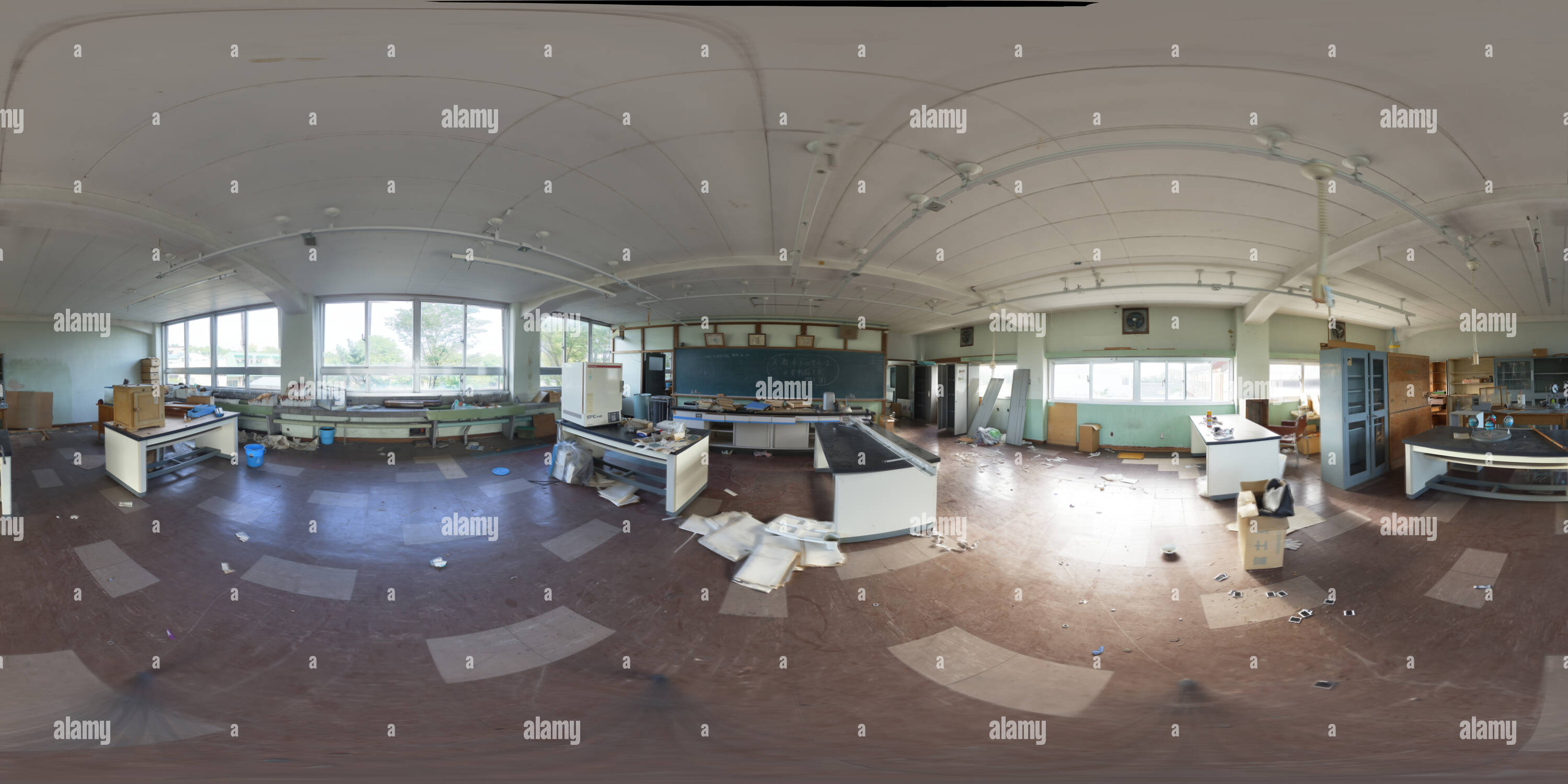360° view of Biology room of Hokkaido Hakodate Kita High School - Alamy