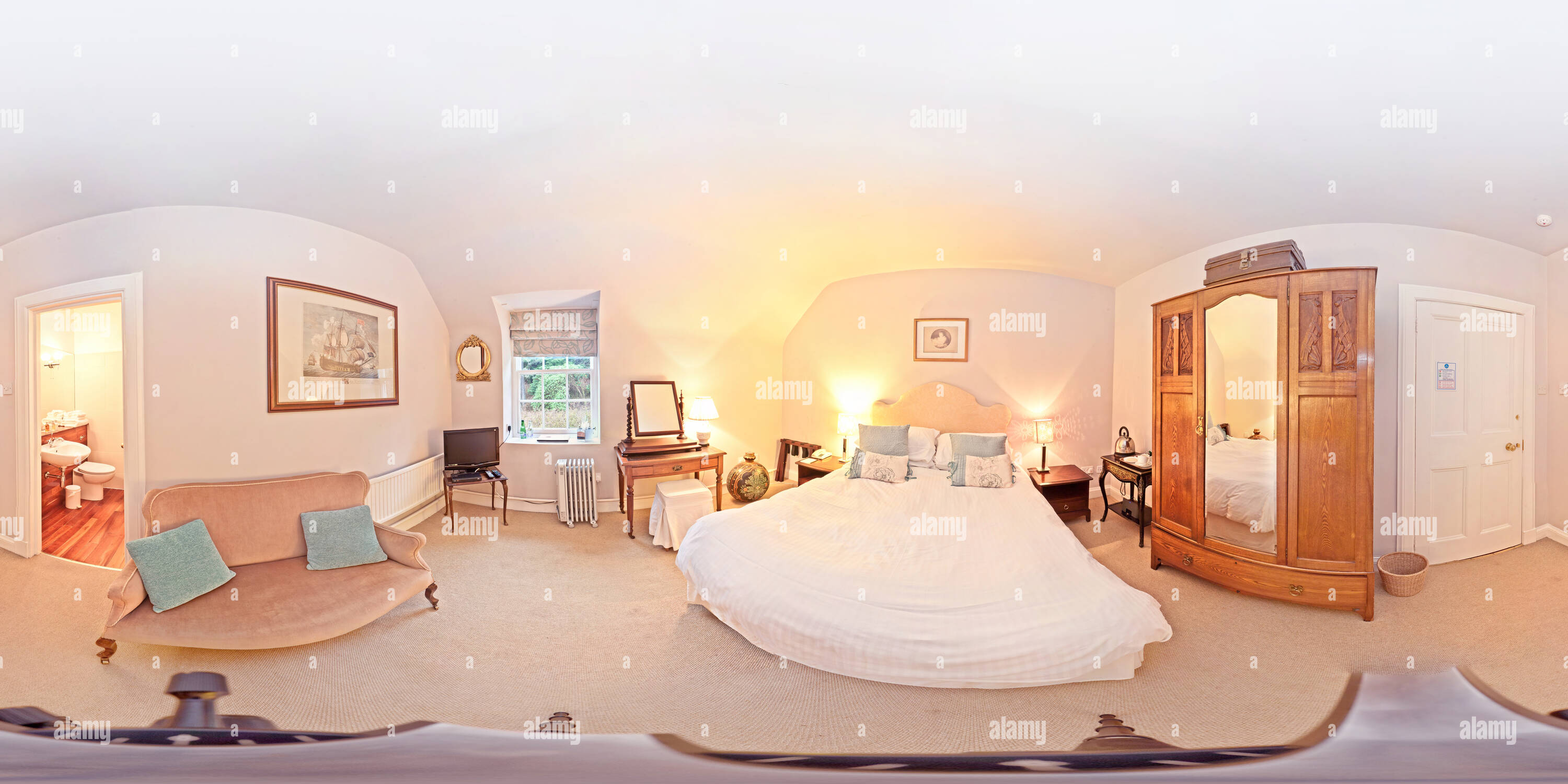 360° view of 2 Desktop Room1 Big 64 Images Room1 Big 1 Room1 Big 9 ...
