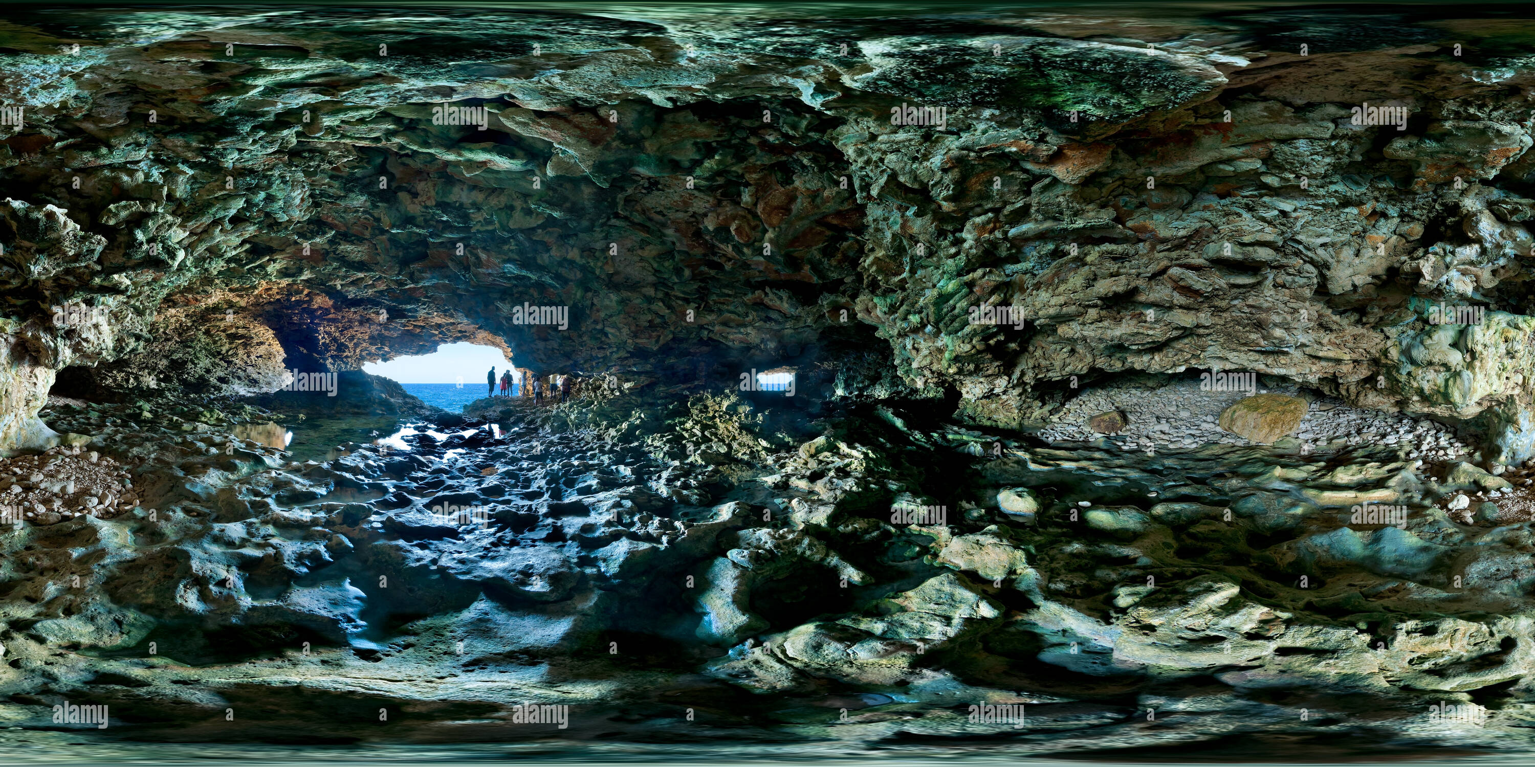 360° view of Animal Flower Cave inside - Alamy