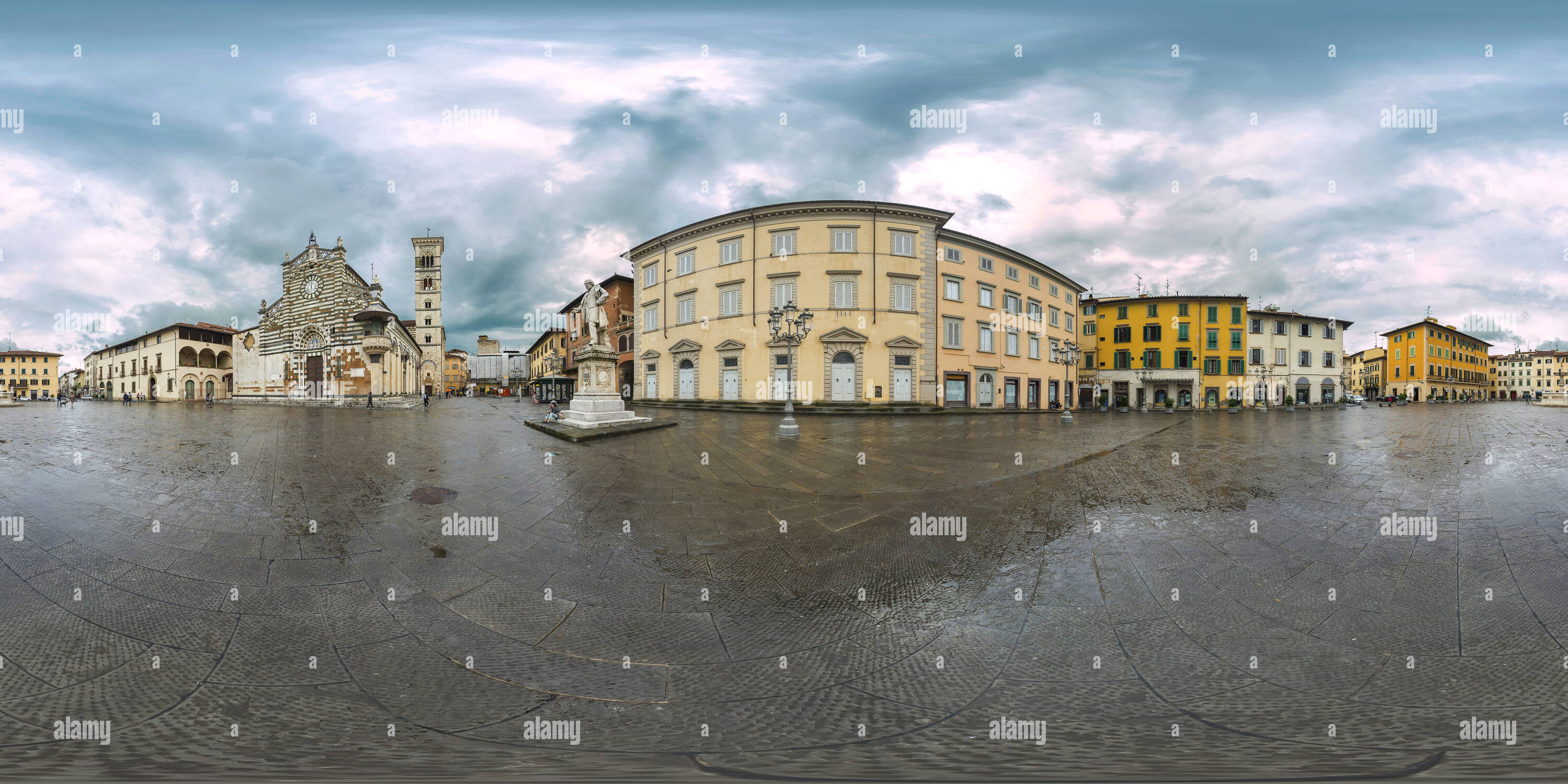 360° view of Toscana. Prato. Piazza del Duomo. St. Stephen's Cathedral ...