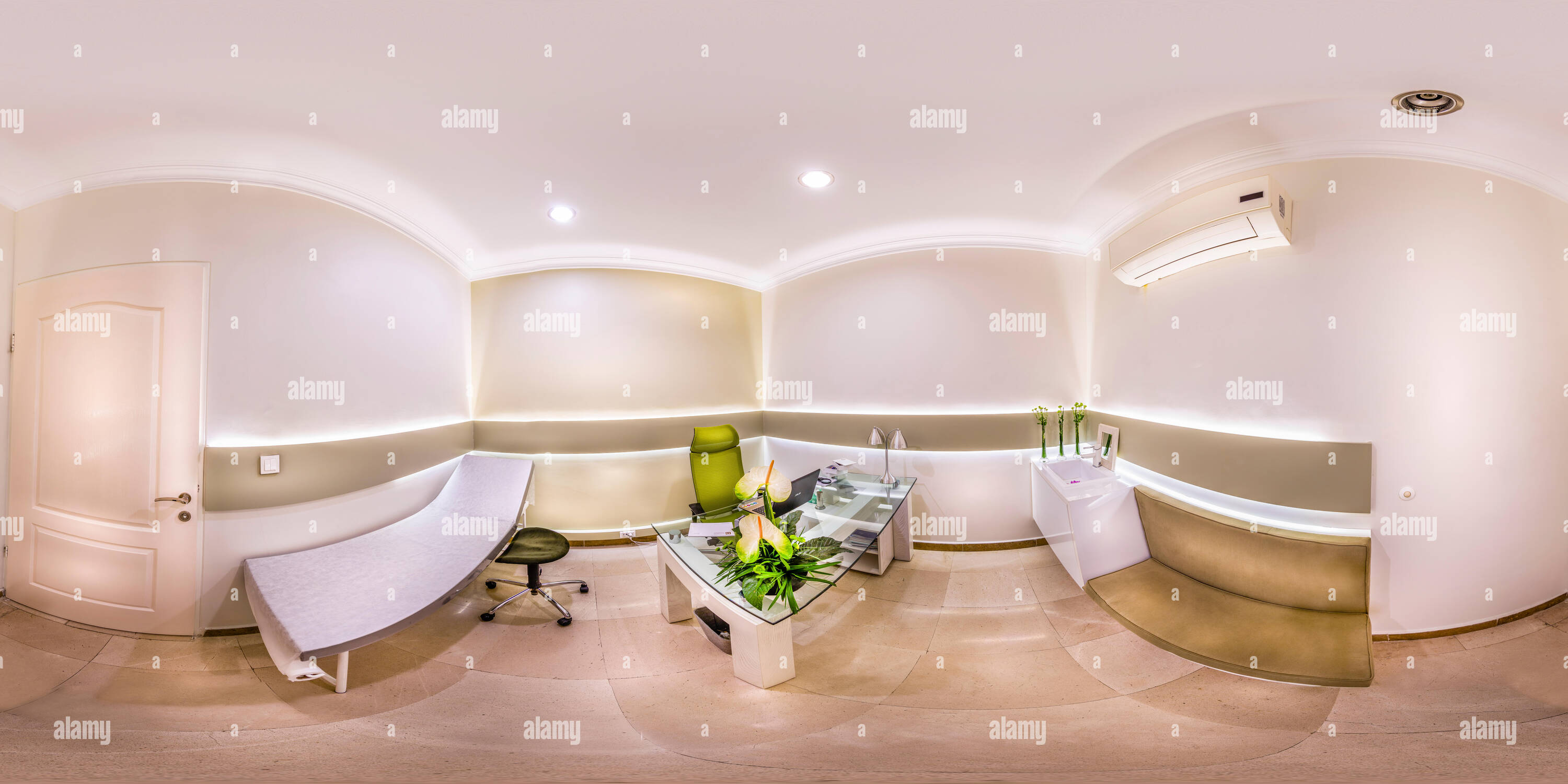 Dermatology clinic hi-res stock photography and images - Alamy