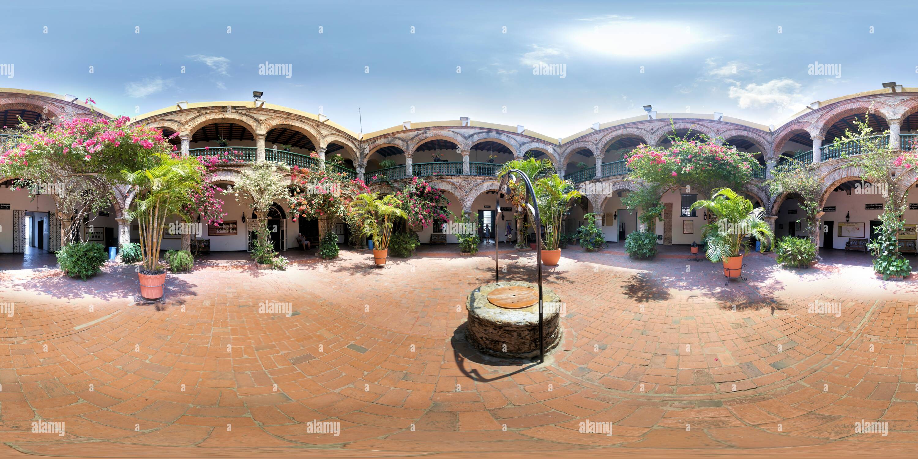 360° view of LA POPA - CONVENTO DE LA CANDELARIA (VISTA PATIO INTERIOR ...