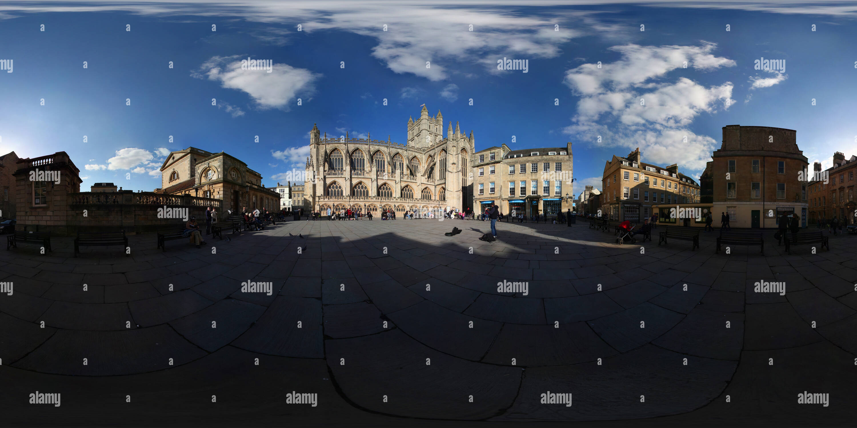 360° view of Bath Abbey courtyard by Jon Mills - Alamy