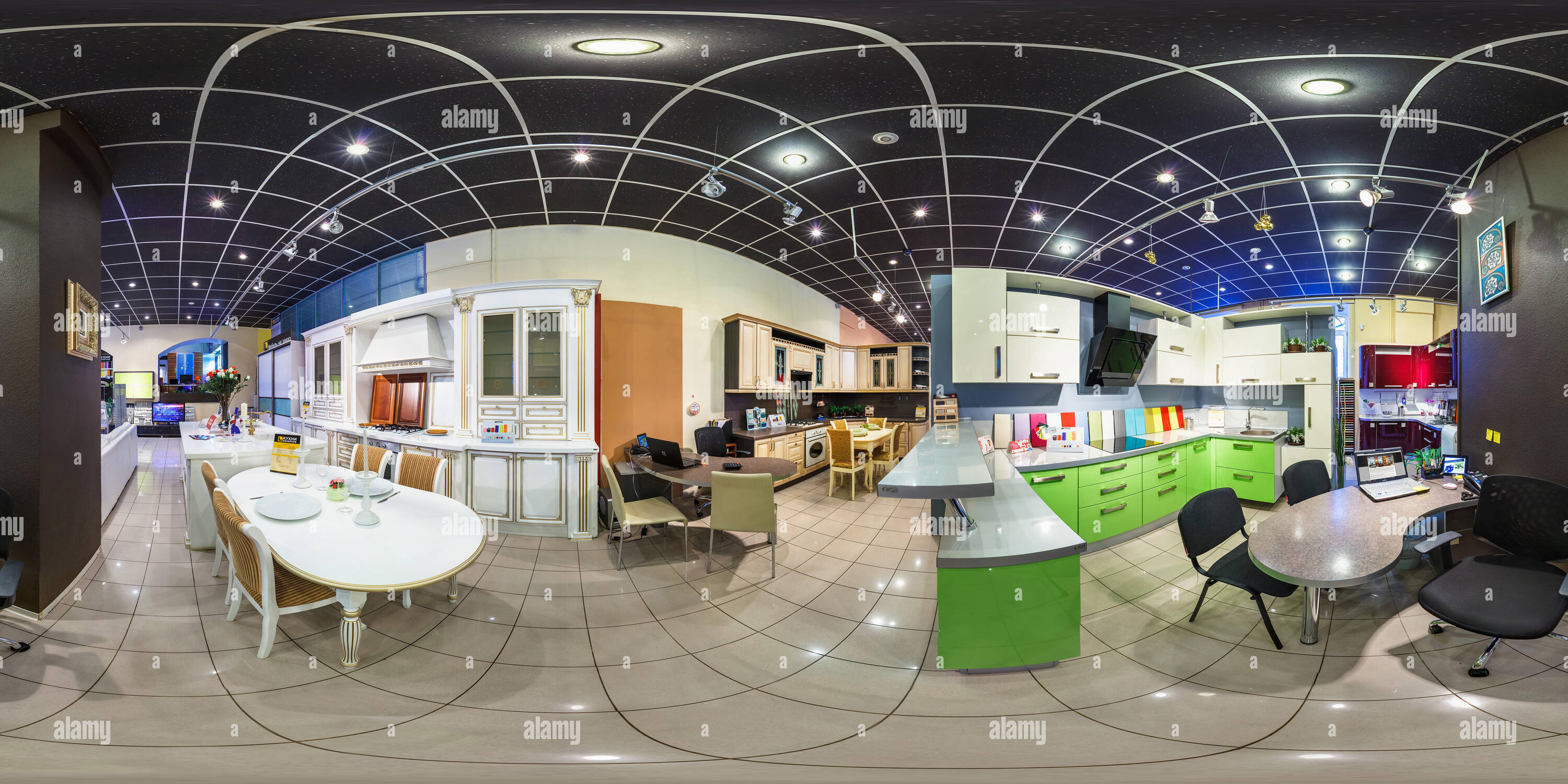 360 degree projection hi-res stock photography and images - Alamy