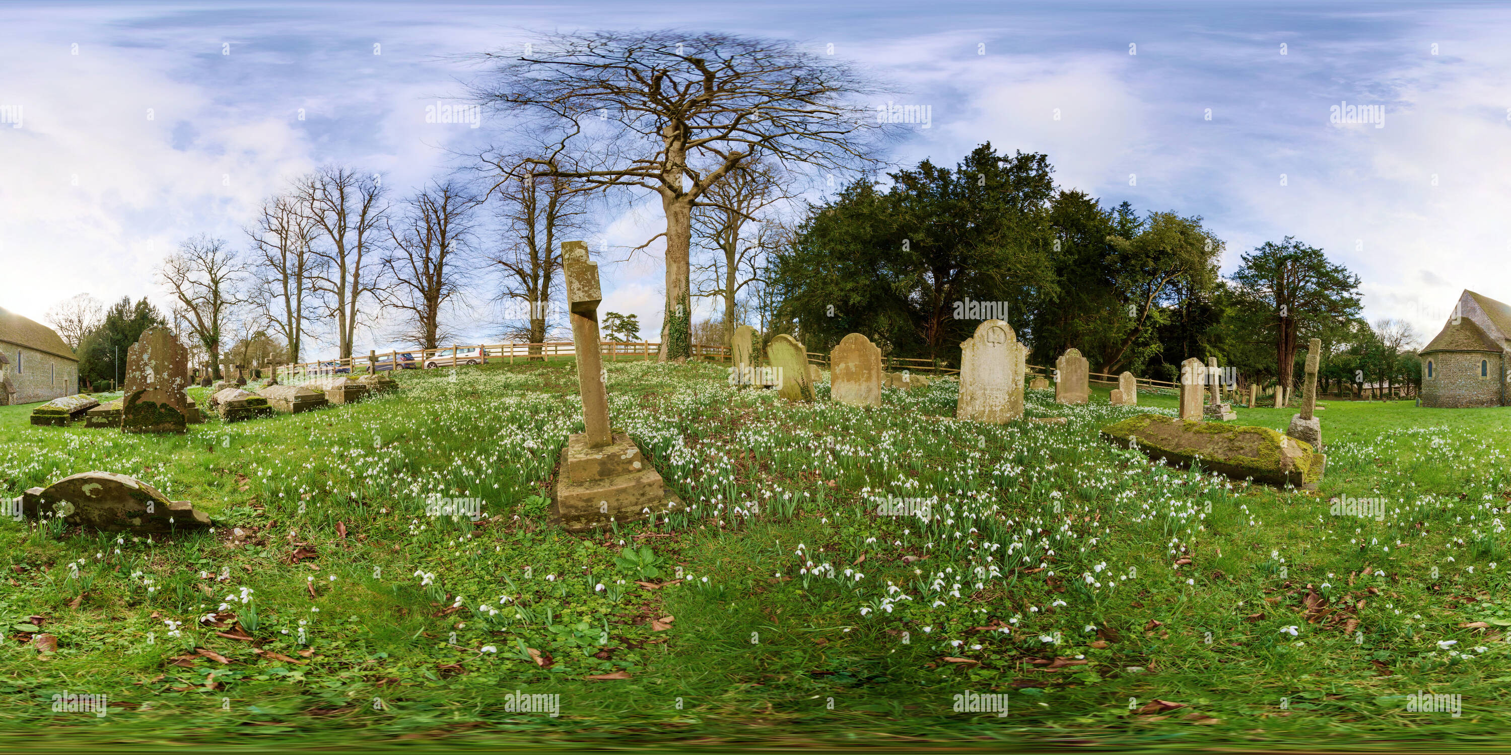 St botolphs church churchyard hi-res stock photography and images - Alamy