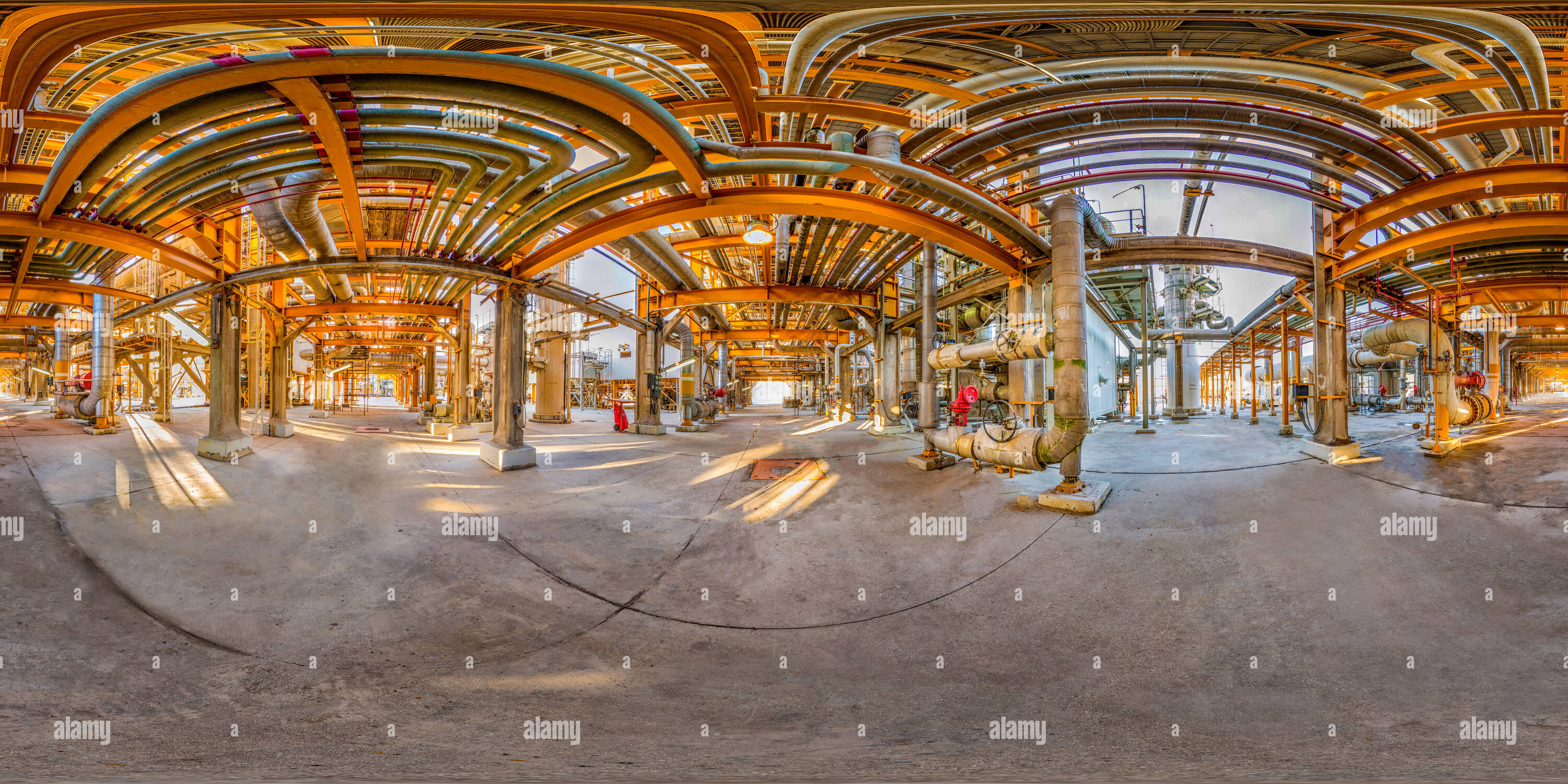 360 degree panorama chemical plant hi-res stock photography and images ...