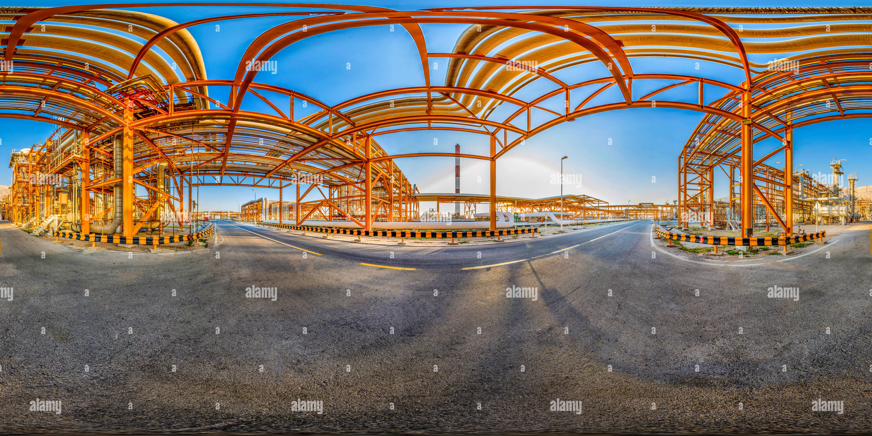 360 degree panorama chemical plant hi-res stock photography and images ...