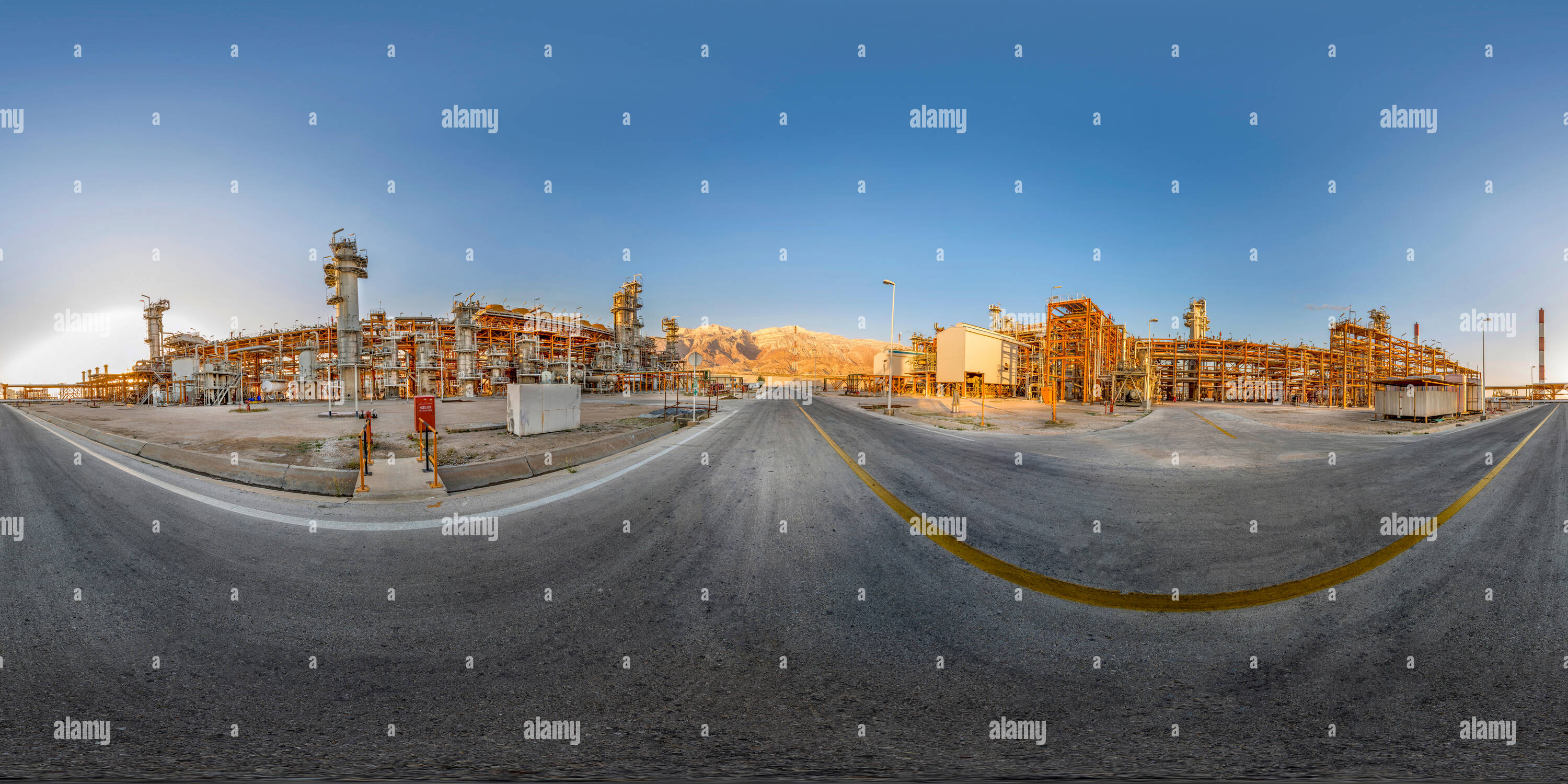 360 degree panorama manufacturing hi-res stock photography and images ...