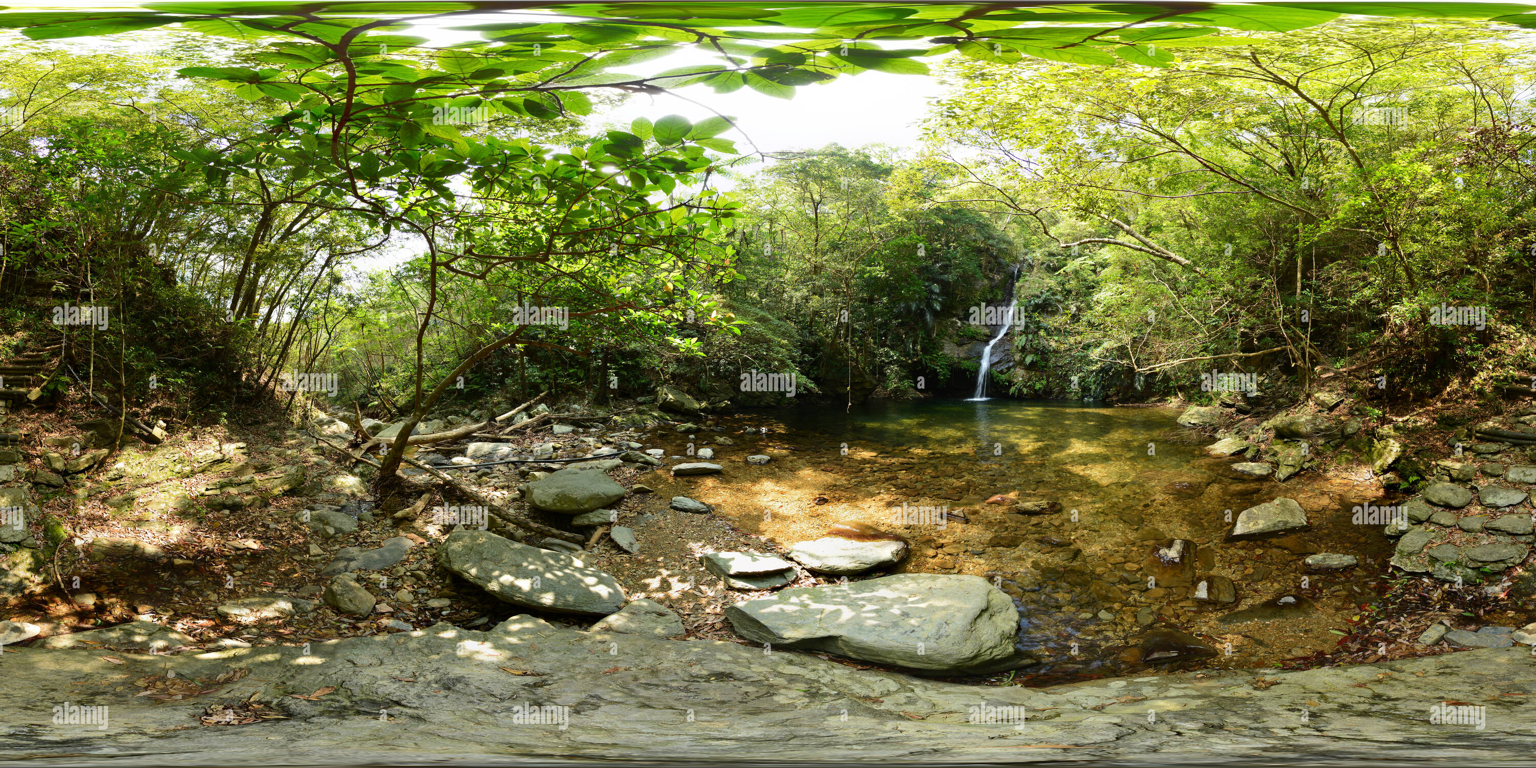 360° view of 130306 Makiya 09 - Alamy